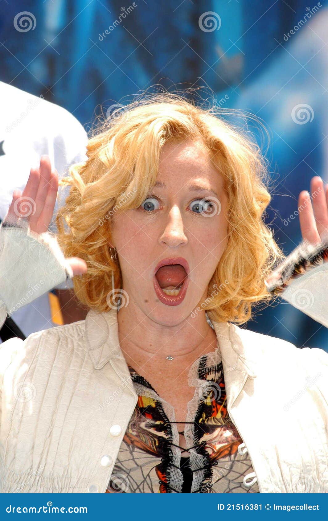 Vicki Lewis editorial photo. Image of disney, hollywood - 21516381