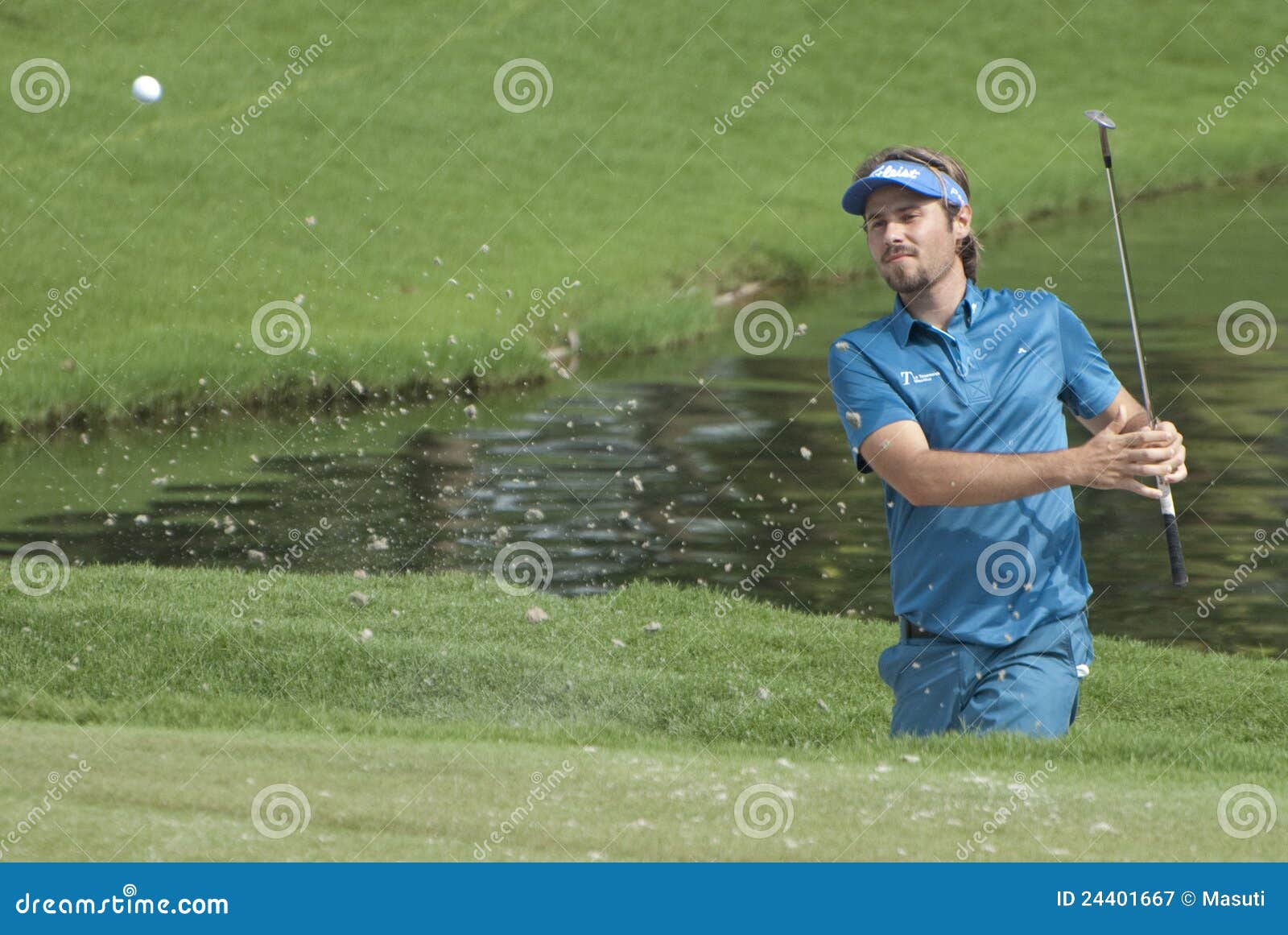 Victor Dubuisson of France editorial photography. Image of hole - 24401667