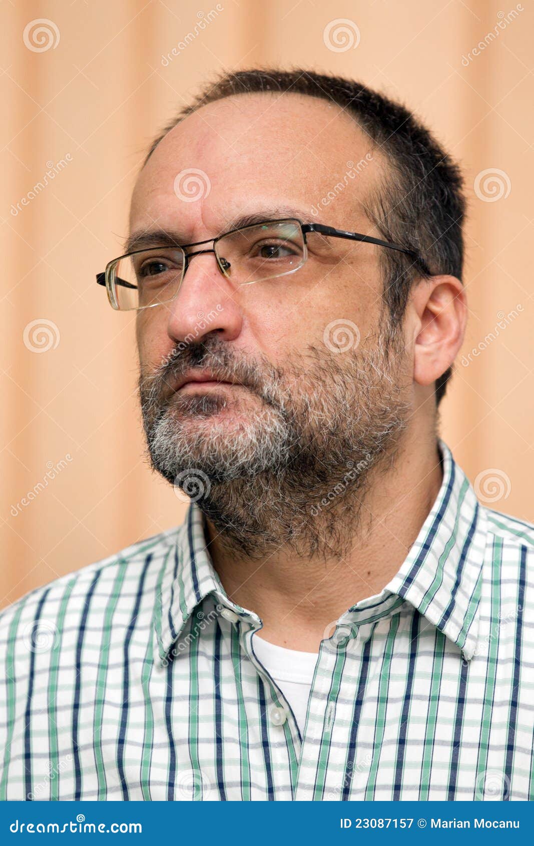 Victor Kapra editorial photography. Image of editorial - 23087157