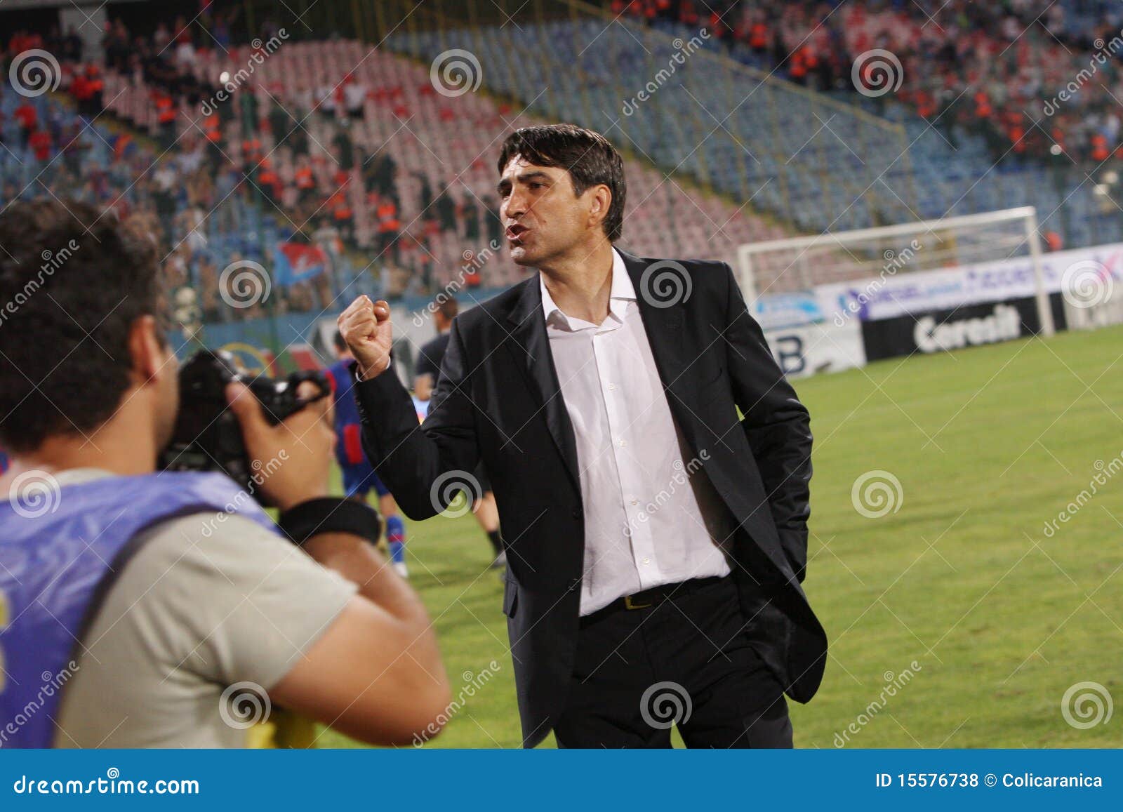 Victor Piturca editorial stock photo. Image of stadium - 15576738