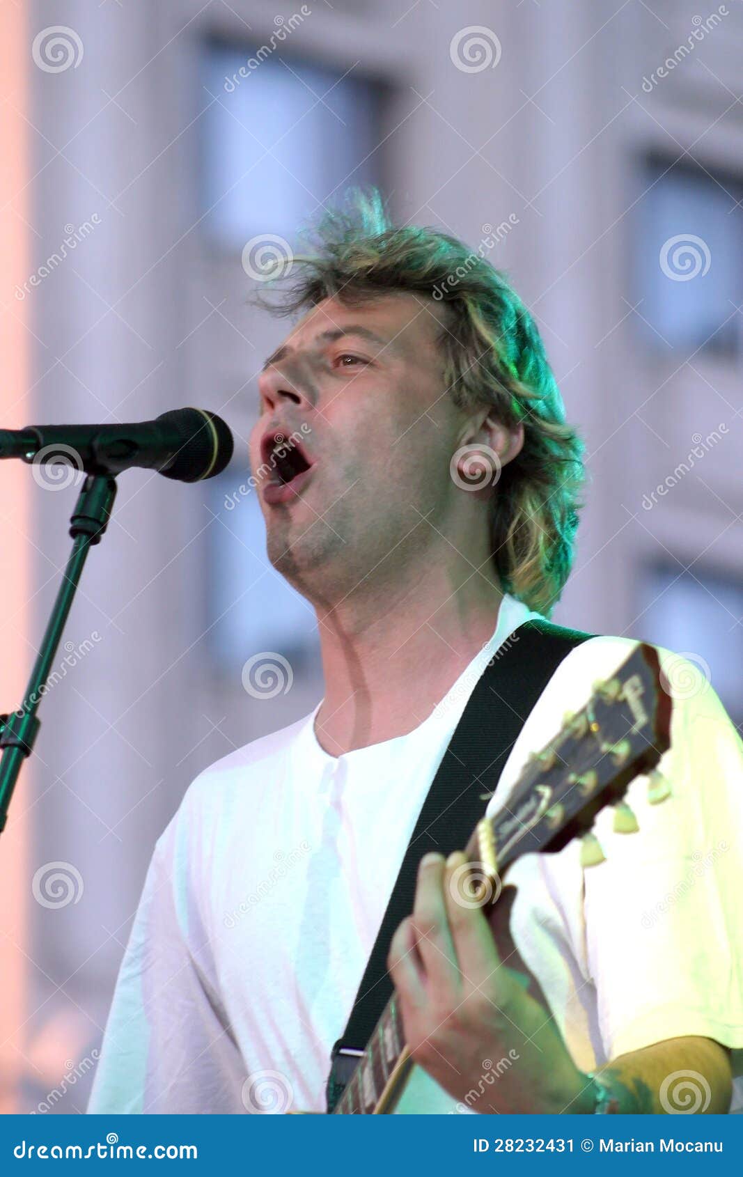 Victor Solomon editorial photo. Image of vocal, showman - 28232431