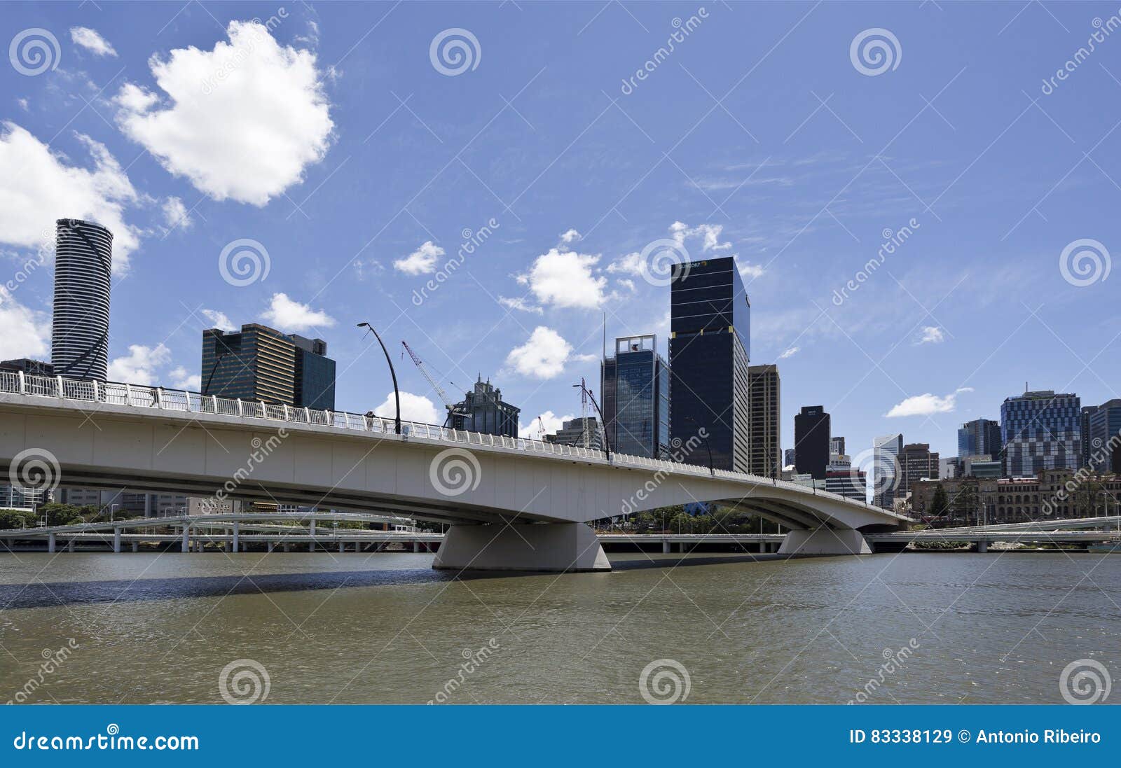 Victoria Bridge in Brisbane Editorial Stock Image - Image of north ...