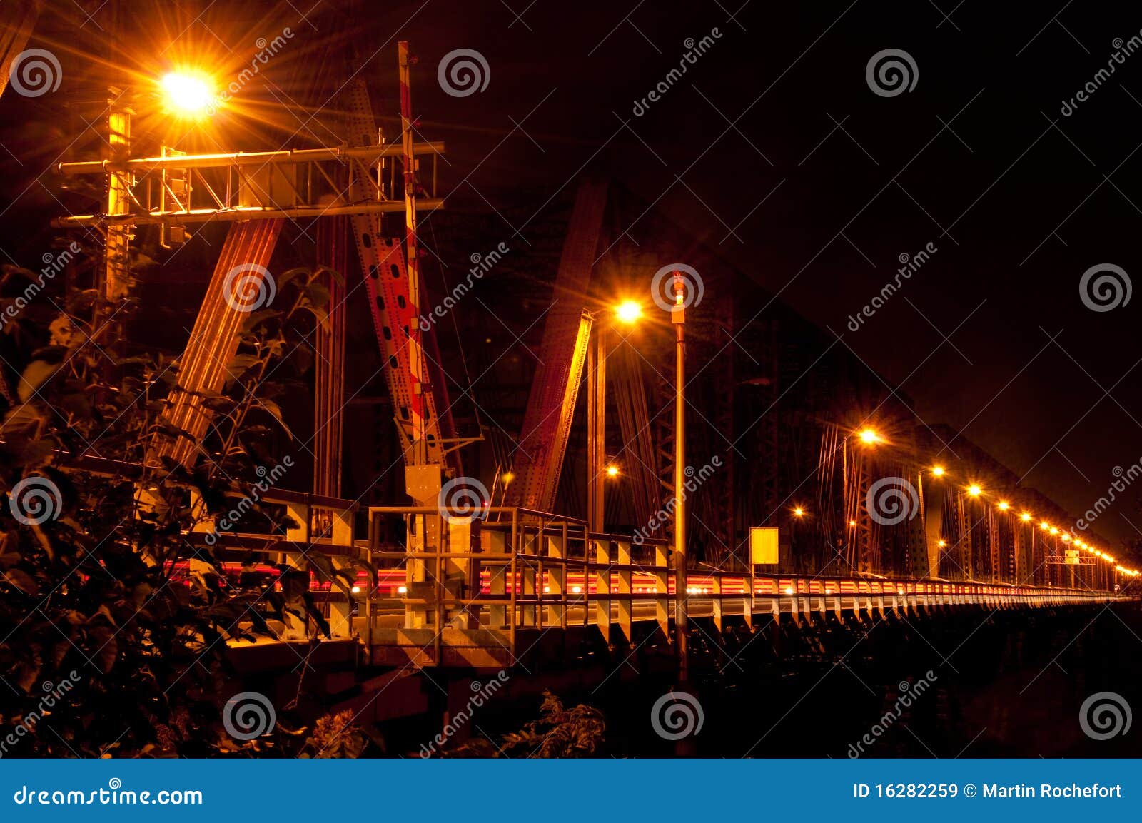 Victoria Bridge in Montreal Stock Image - Image of road, night: 16282259