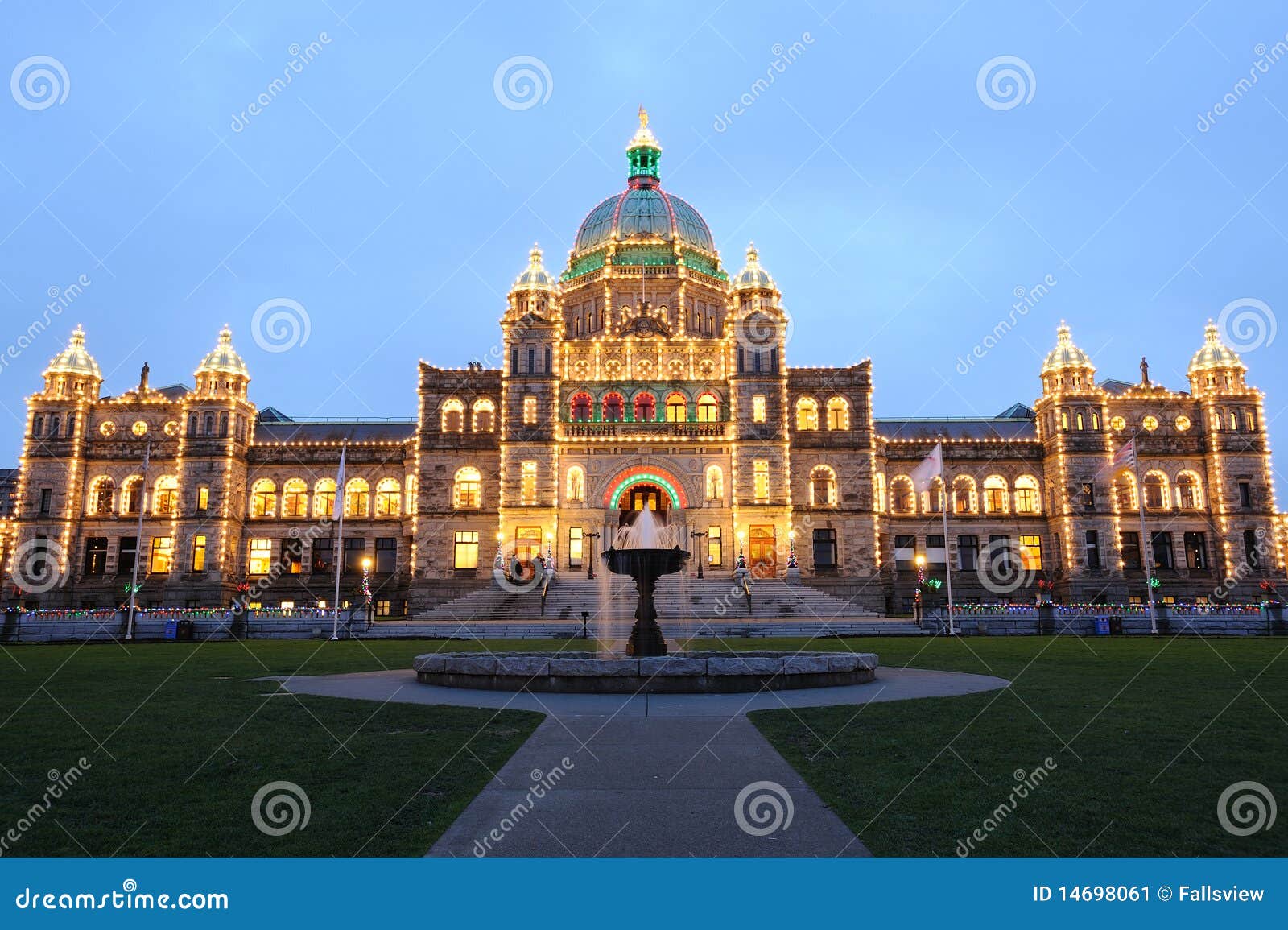 Victoria city night scene stock image. Image of famous - 14698061