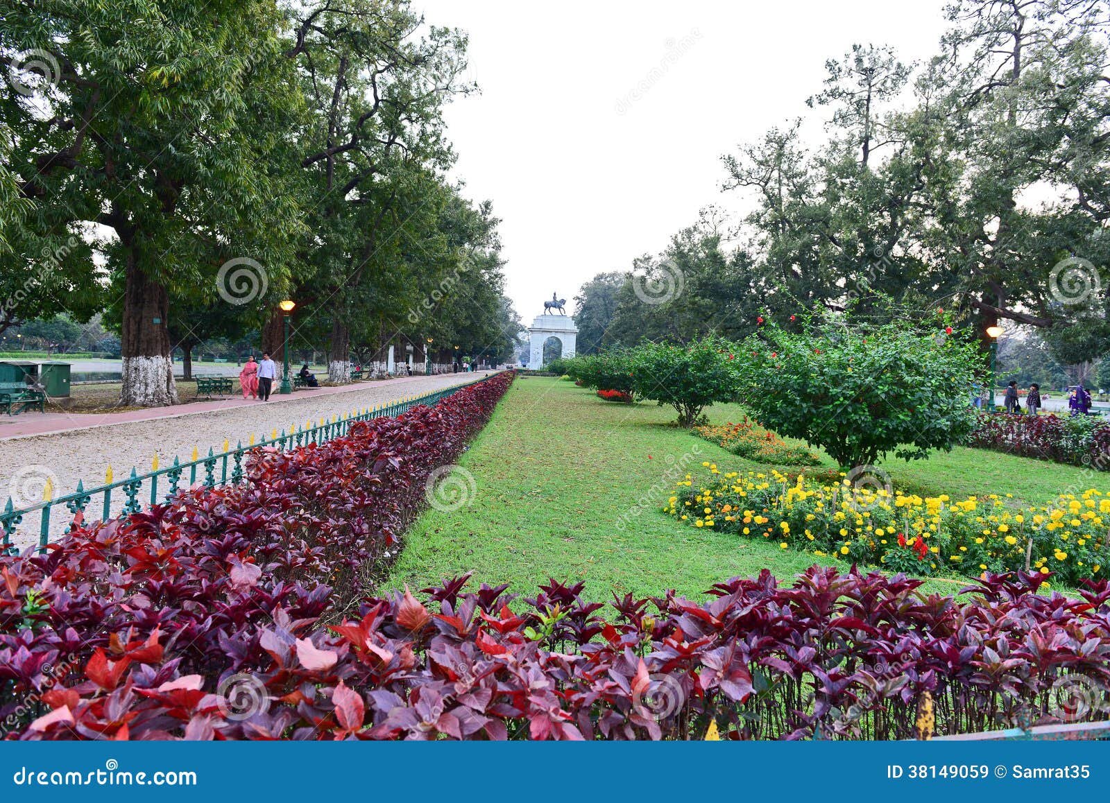 Victoria Memorial Garden editorial stock image. Image of travel - 38149059