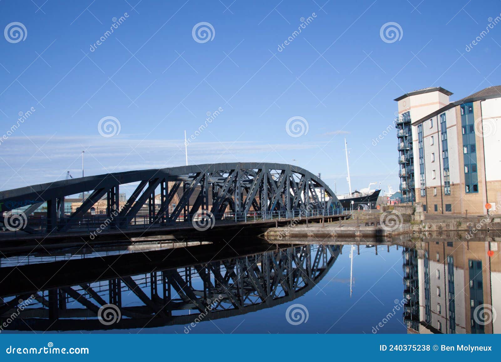 The Victoria Swing Bridge in Leith, Edinburgh in the UK Editorial Stock ...