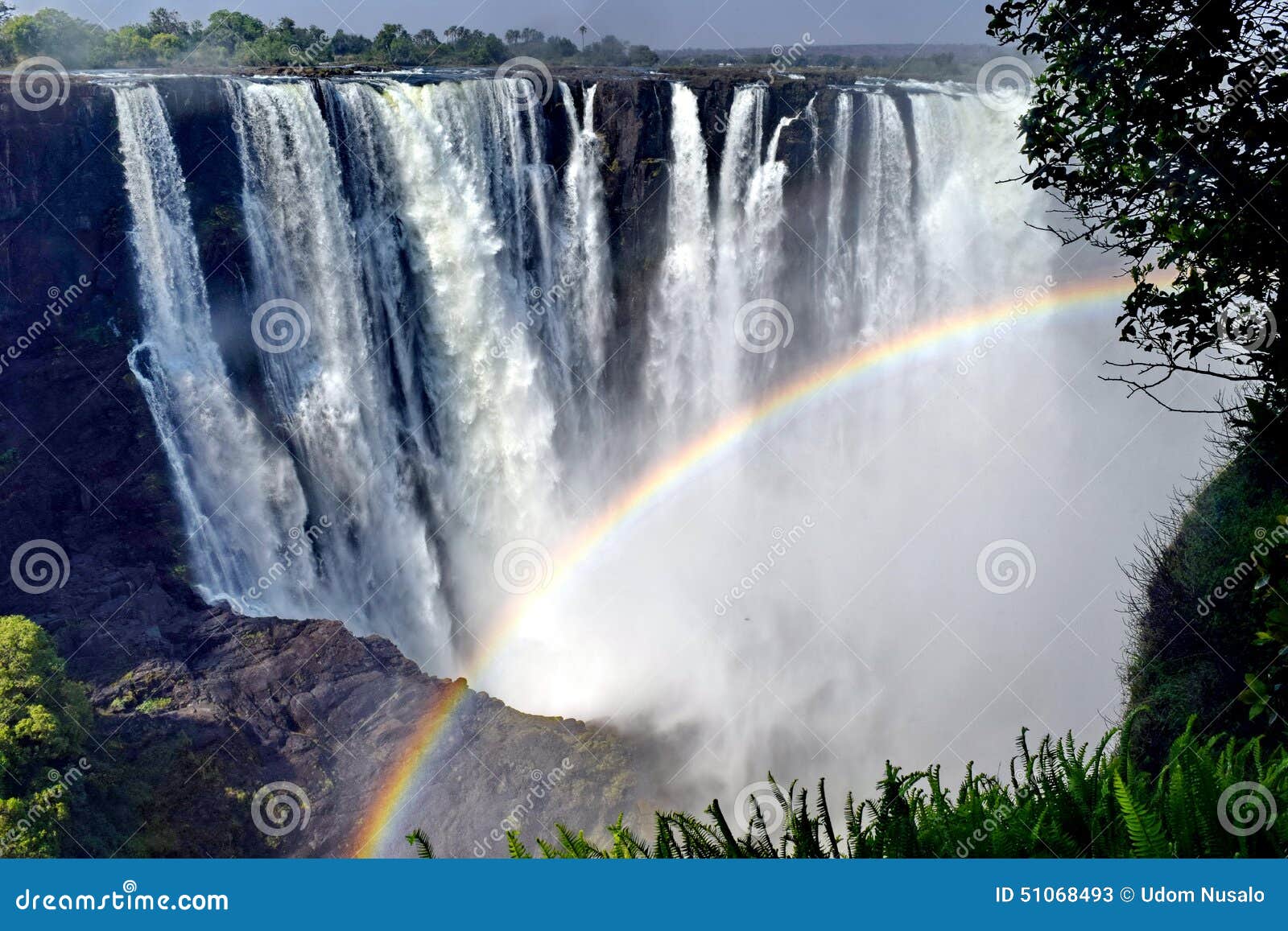 Victoria-waterval stock afbeelding. Image of nave, koffie - 51068493