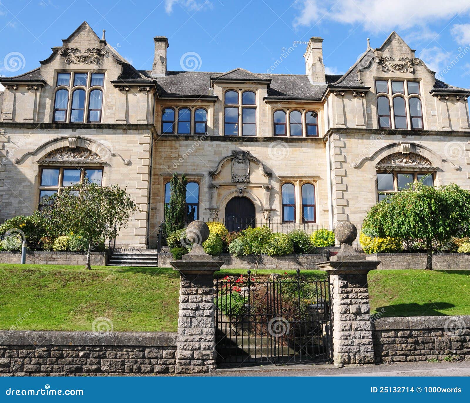 Victorian House Manor