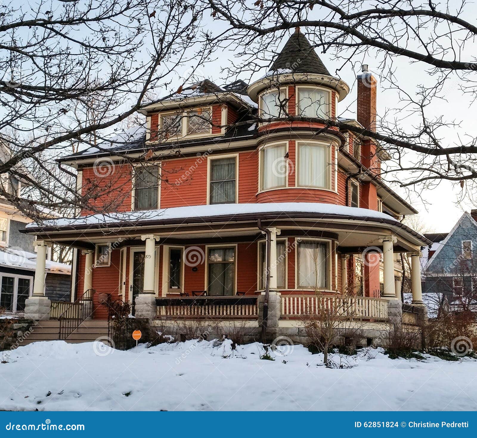 Victorian Home on a Winter Morning Stock Photo - Image of victorian ...