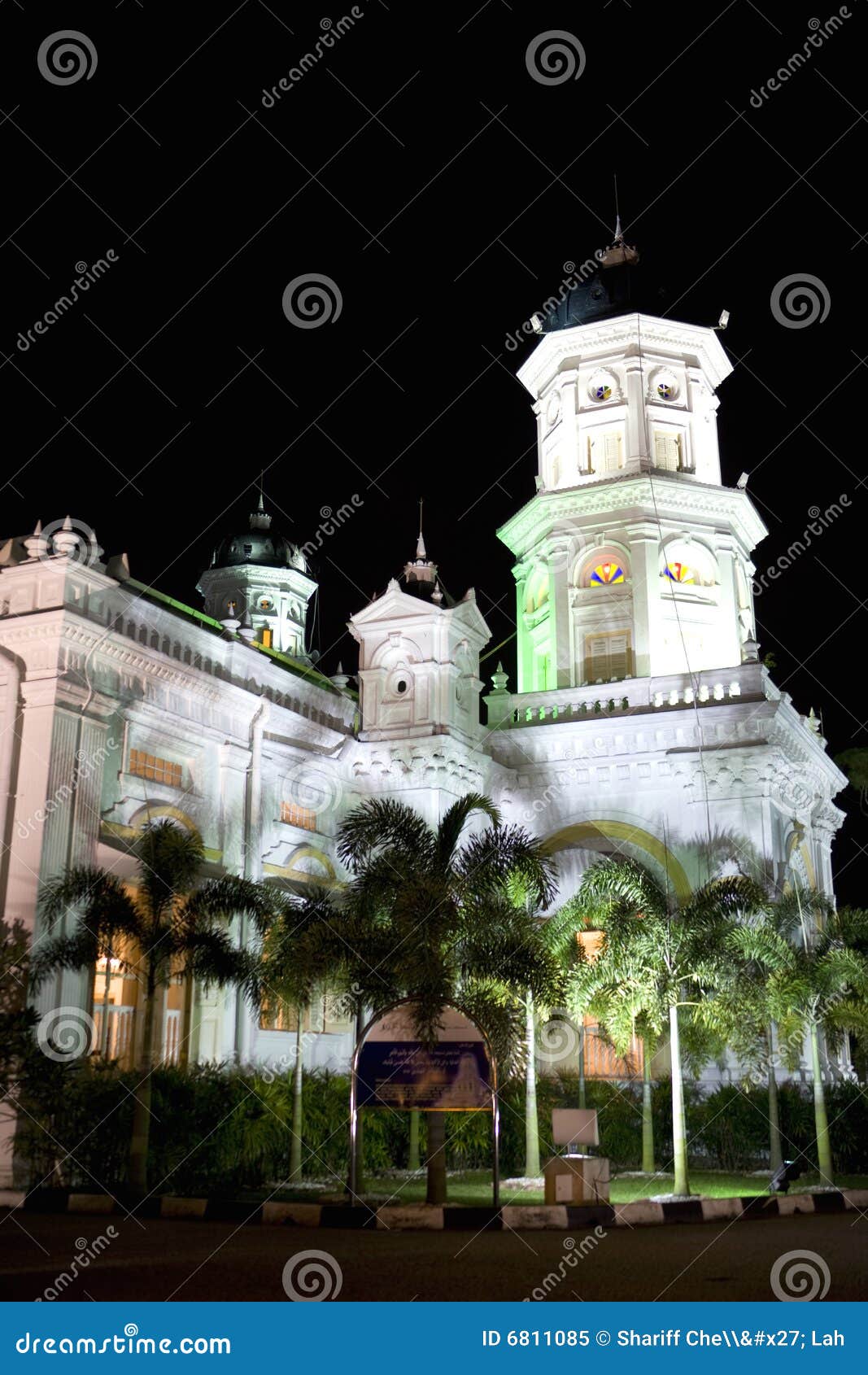 Victorian Mosque at Night stock image. Image of arab, coast - 6811085