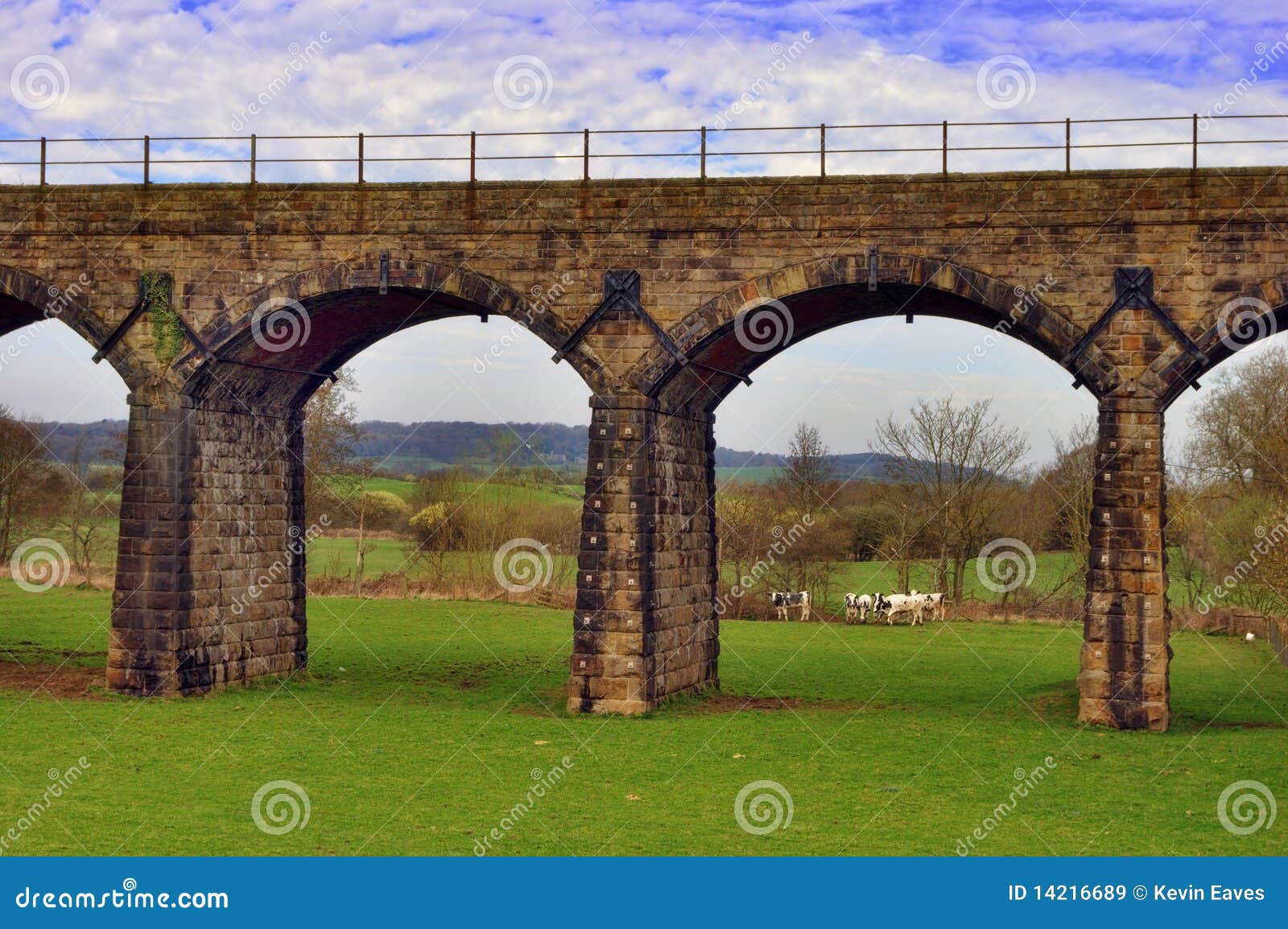 Victorian railway viaduct stock image. Image of outside - 14216689