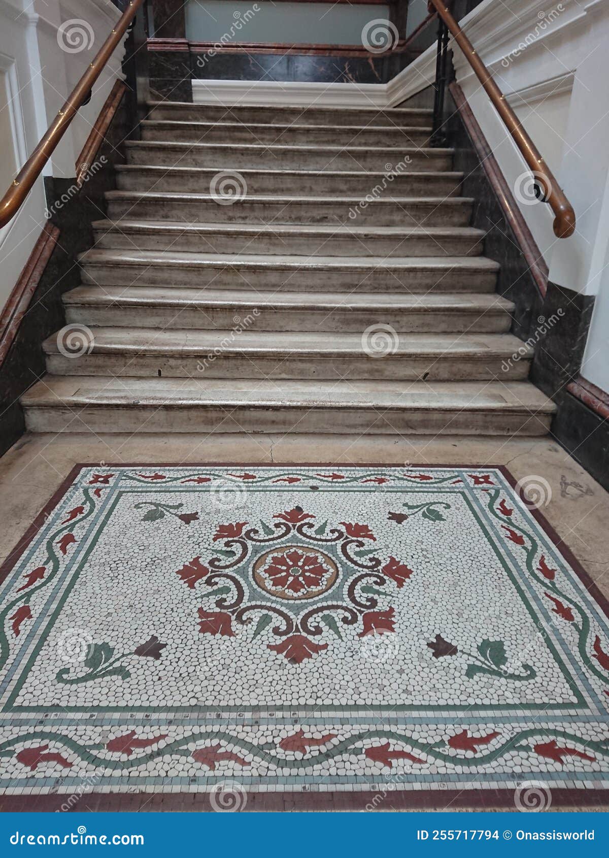 Victorian Staircase. Queen Victoria Stairs Stock Photo - Image of ...