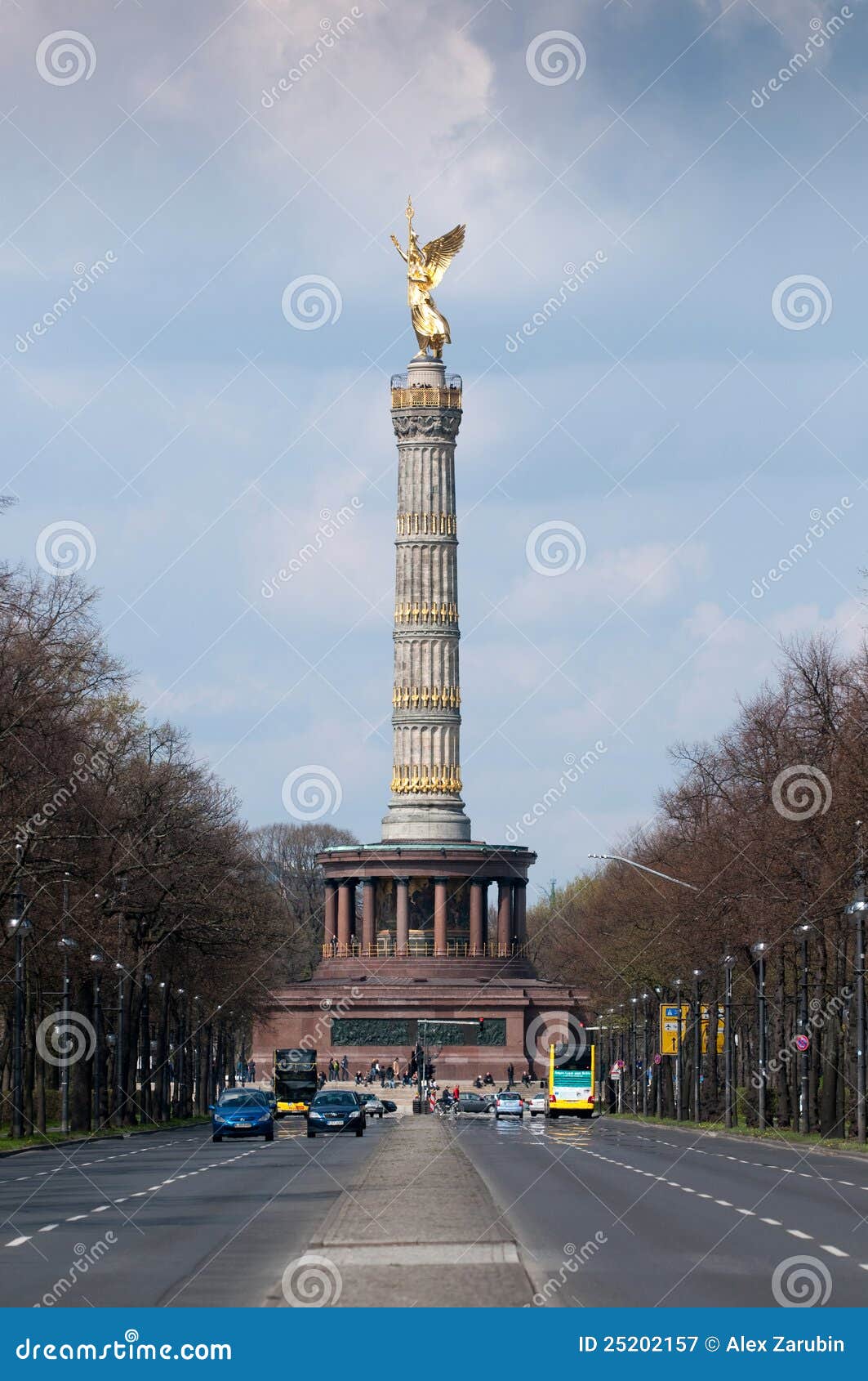 The Victory Column editorial photography. Image of building - 25202157