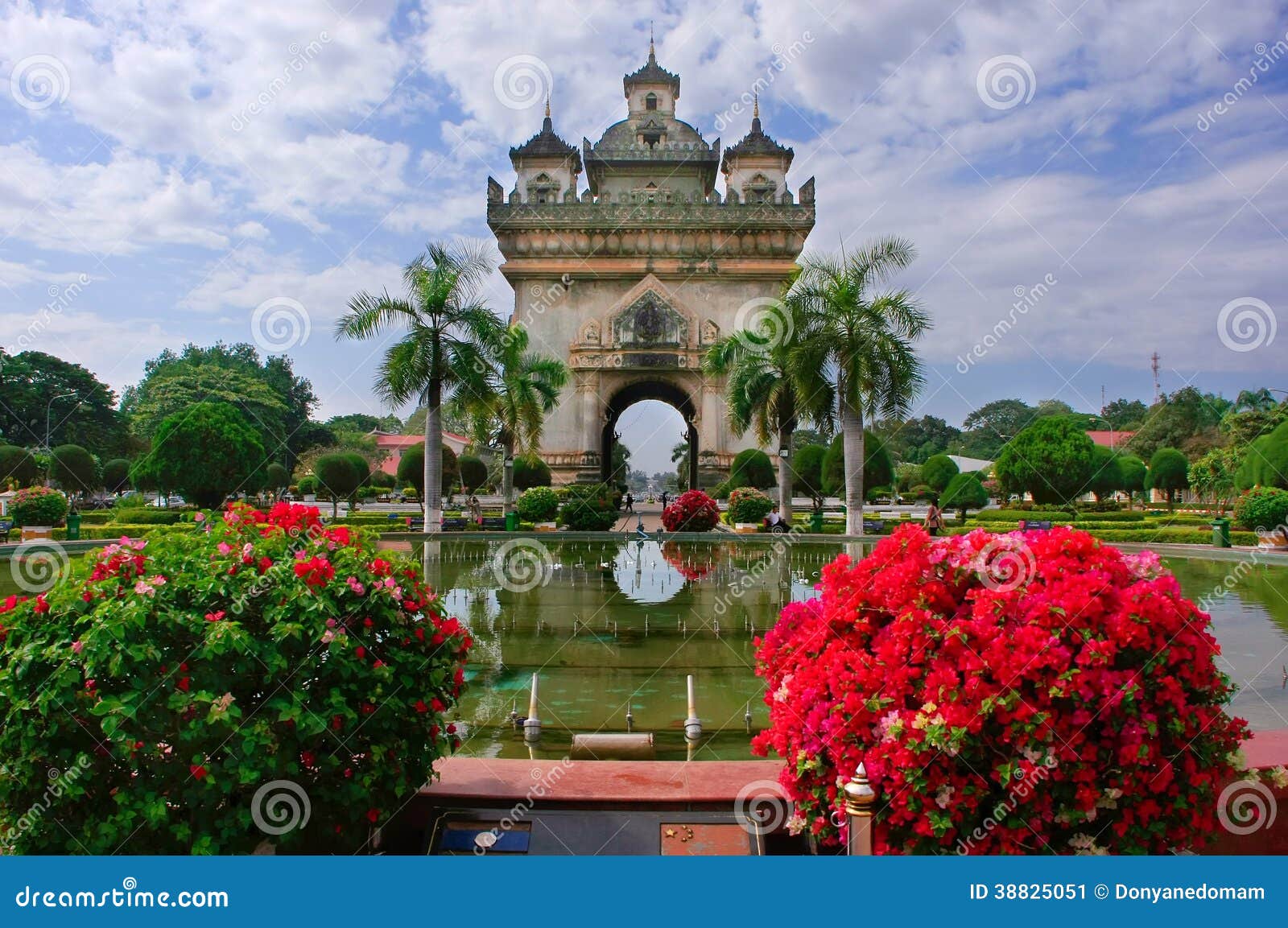 Victory Gate Patuxai, Vientiane, Laos Image stock - Image du laotien ...