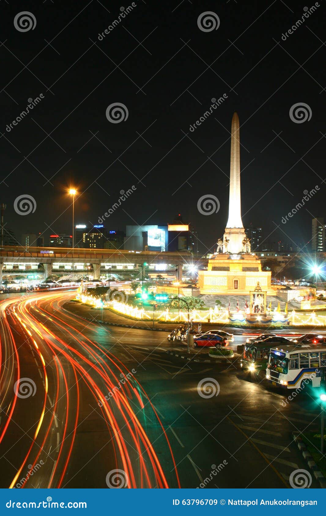 Victory monument editorial stock image. Image of nightshot - 63796709