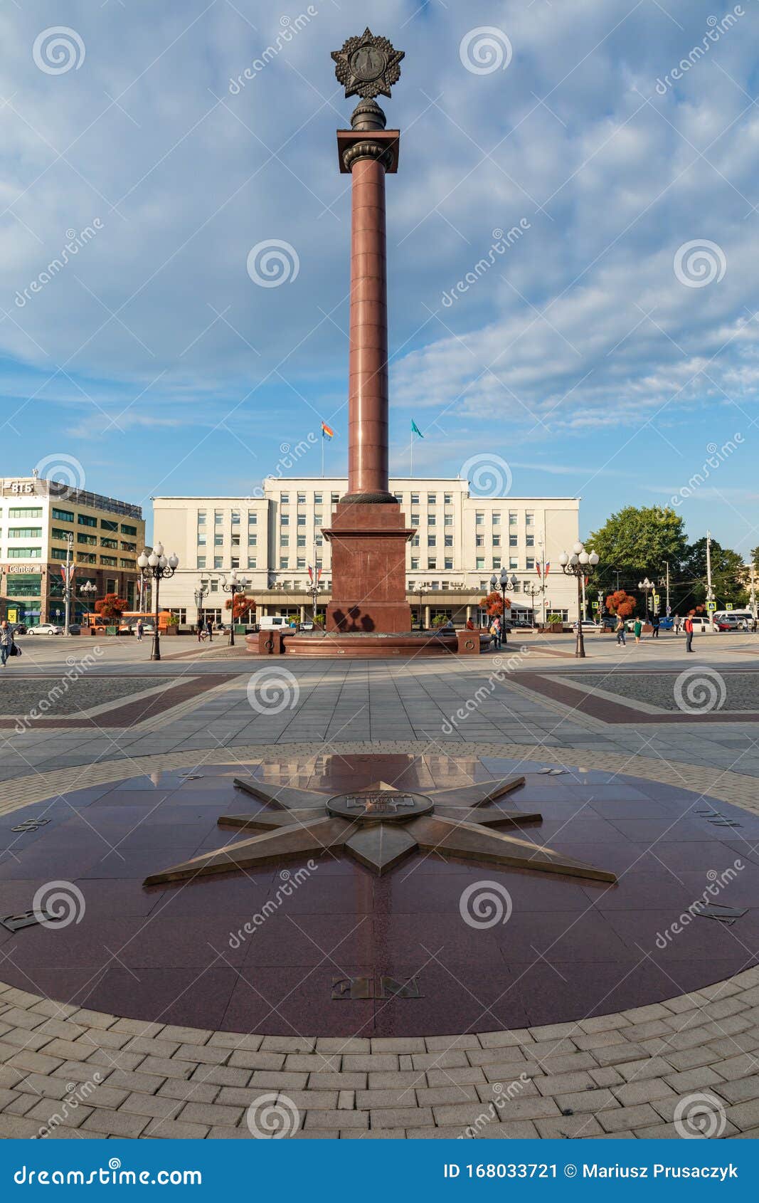 Victory Square in Kaliningrad. Russian Emblem on the Top of the Column ...