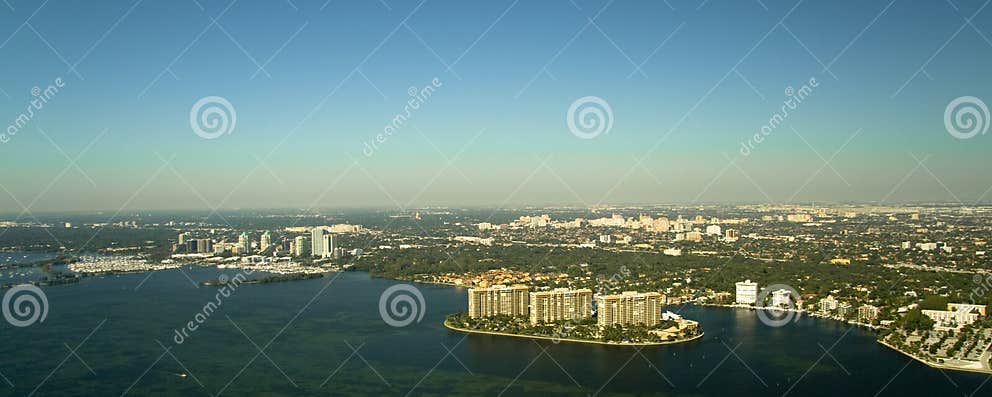 Costa Costa De La Ciudad De Miami Imagen de archivo - Imagen de ...
