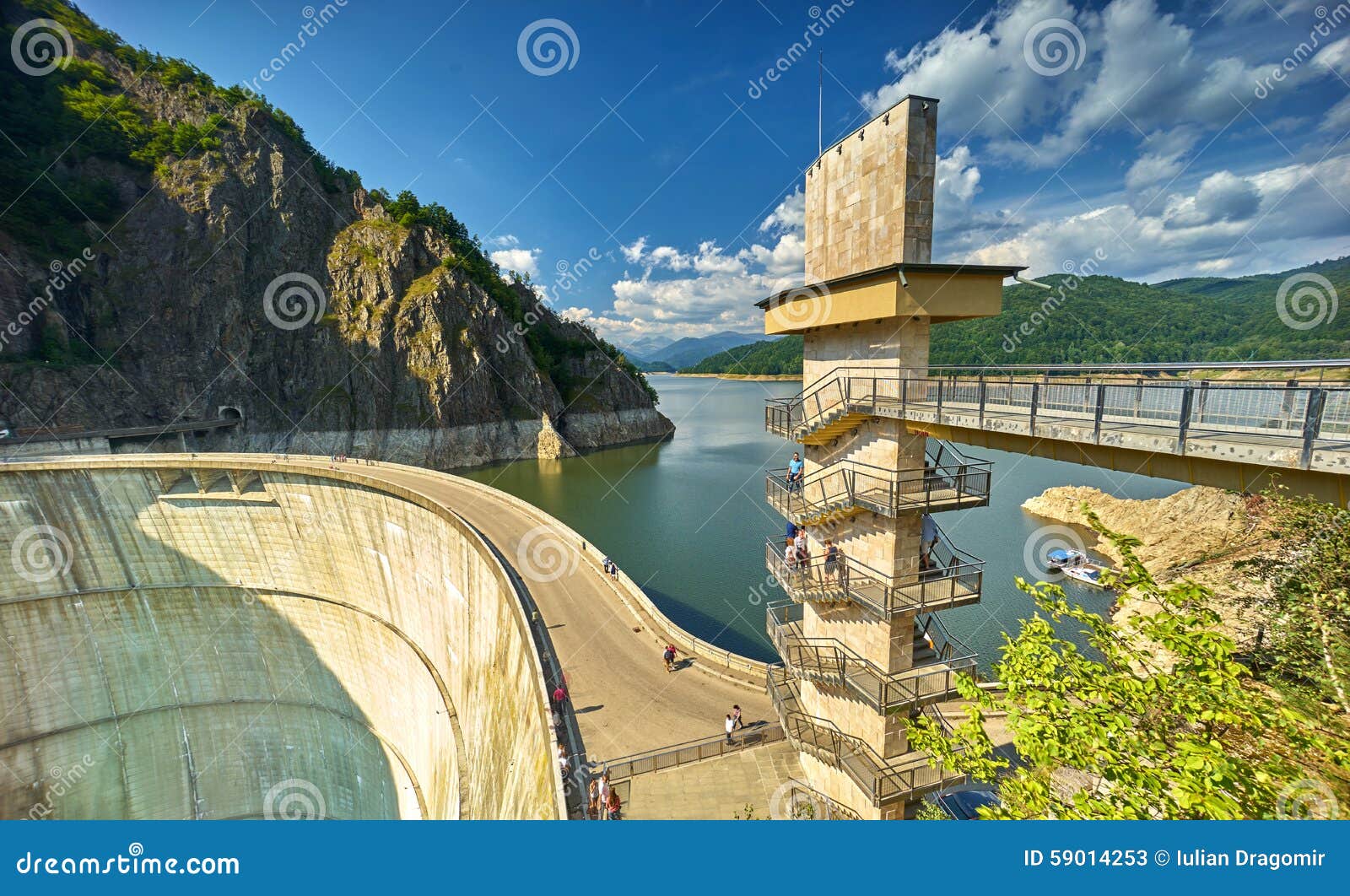 Vidraru Dam and Lake editorial stock photo. Image of storage - 59014253