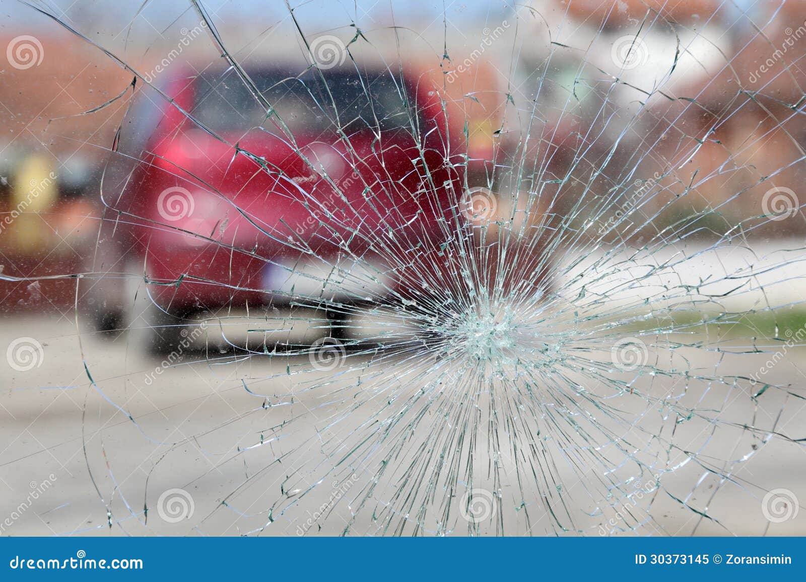 Vidrio quebrado imagen de archivo. Imagen de peligro - 30373145