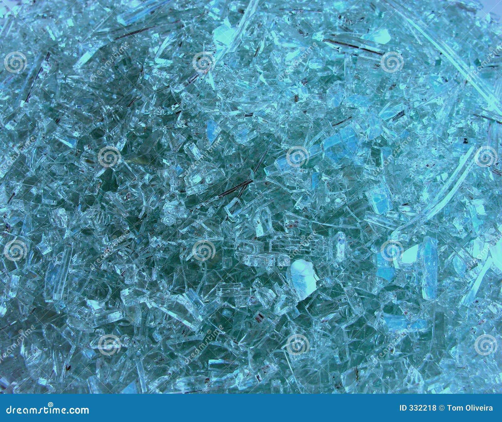 Vidrio roto. foto de archivo. Imagen de azul, peligro, ventana - 332218