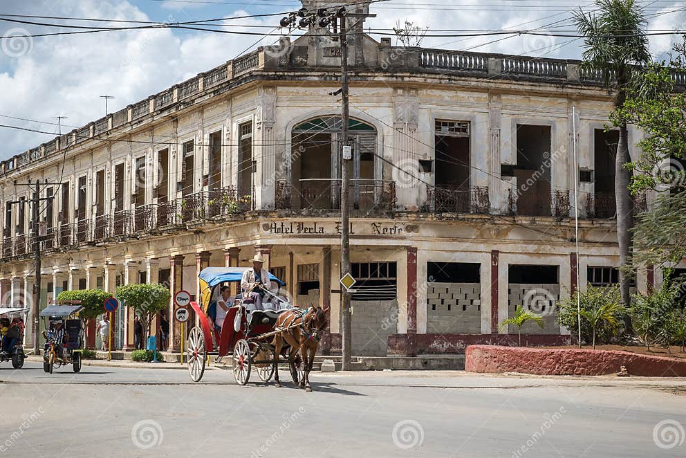Vie cubane fotografia editoriale. Immagine di costruzione - 69855181