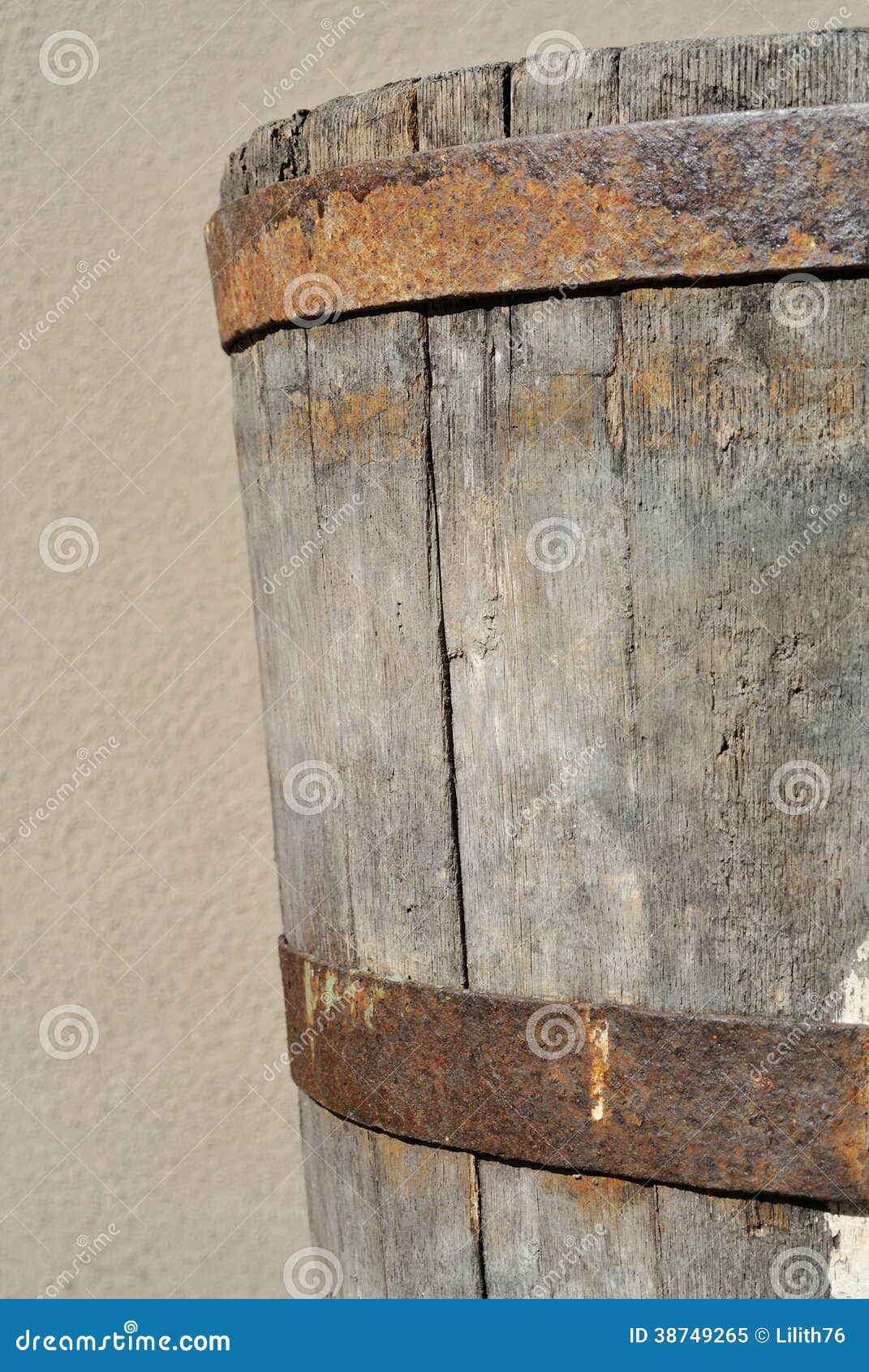 Vieille cuve image stock. Image du bière, cuve, conteneur - 38749265