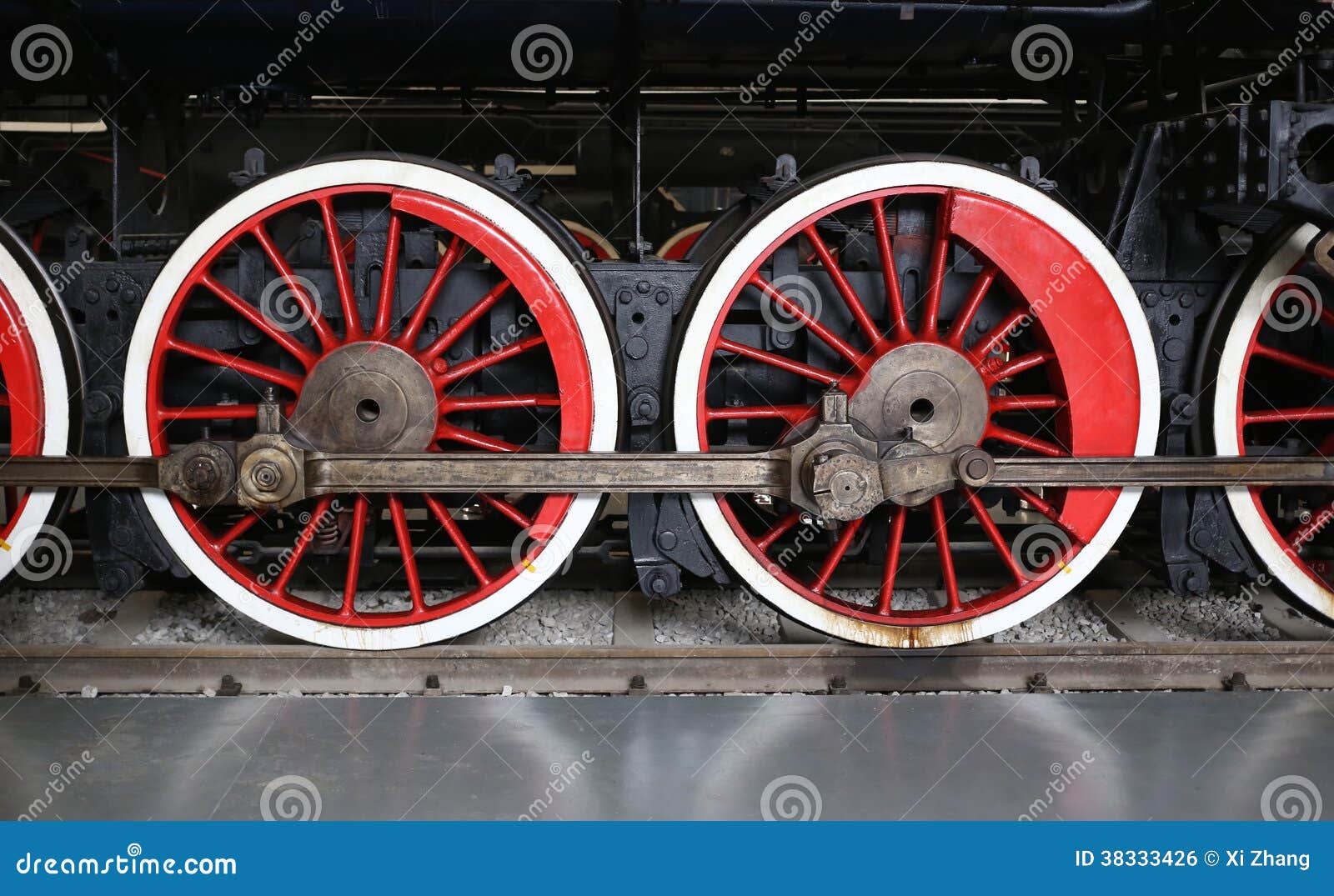 Vieille roue de train photo stock. Image du vapeur, railway - 38333426