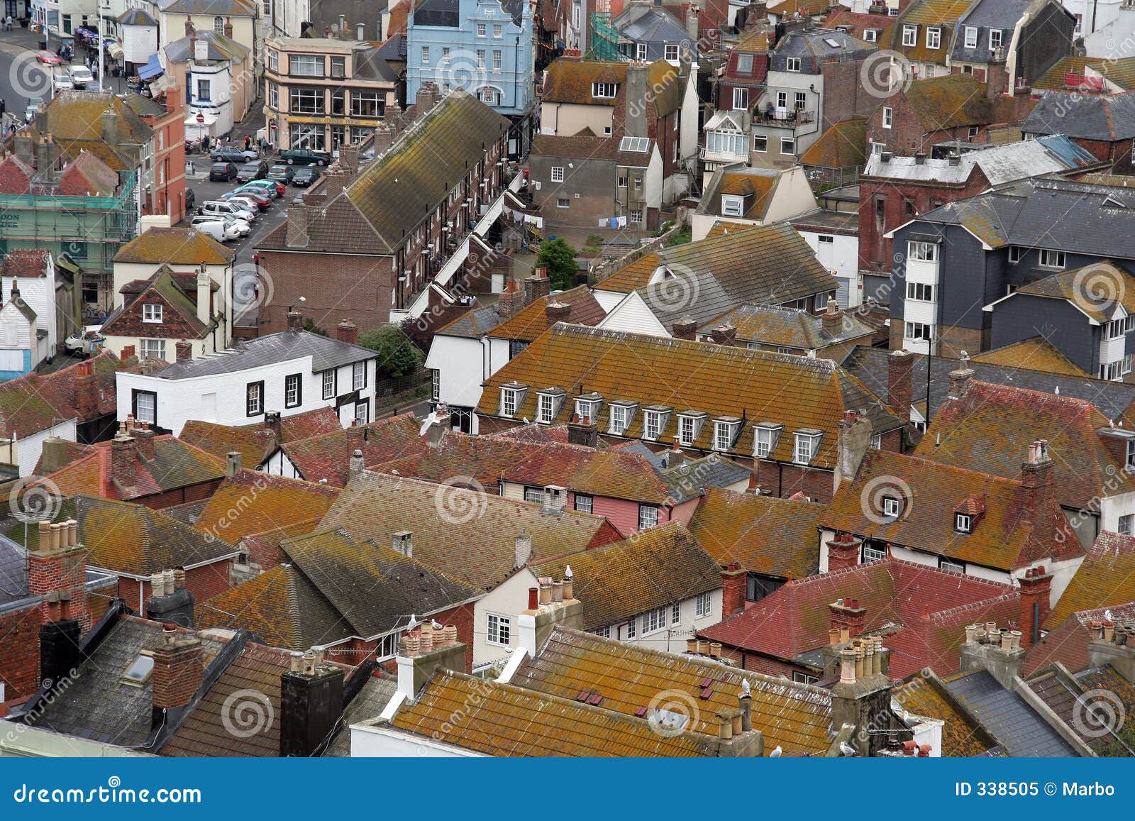 Vieille ville anglaise. image stock. Image du maisons, above - 338505
