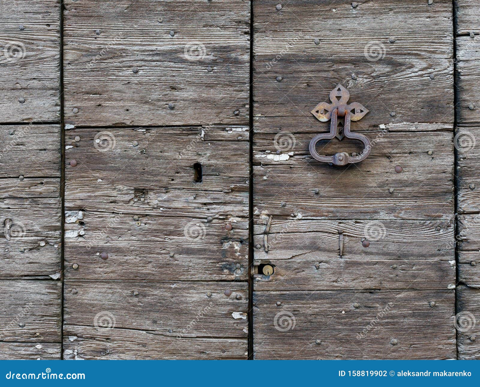 Vieja Puerta De Madera En La Pared De Una Casa Italiana Foto De Archivo