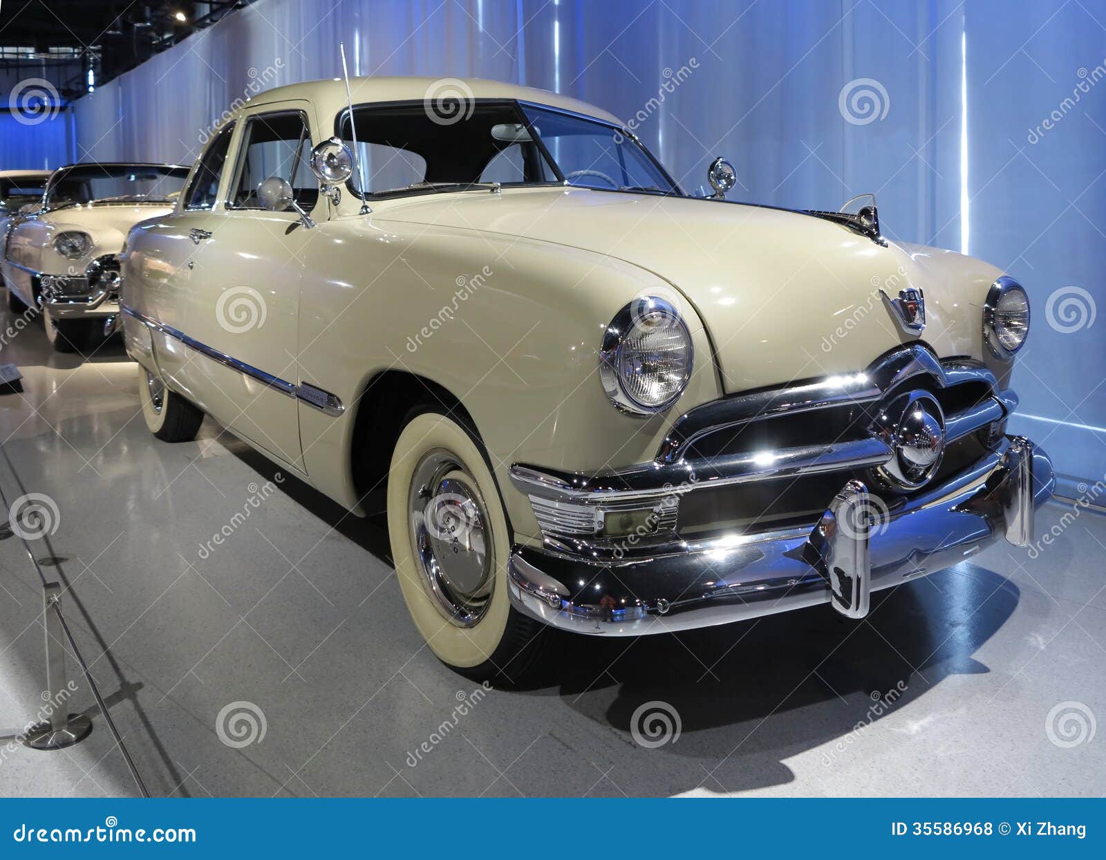 Viejo Ford Car foto de archivo editorial. Imagen de motor - 35586968