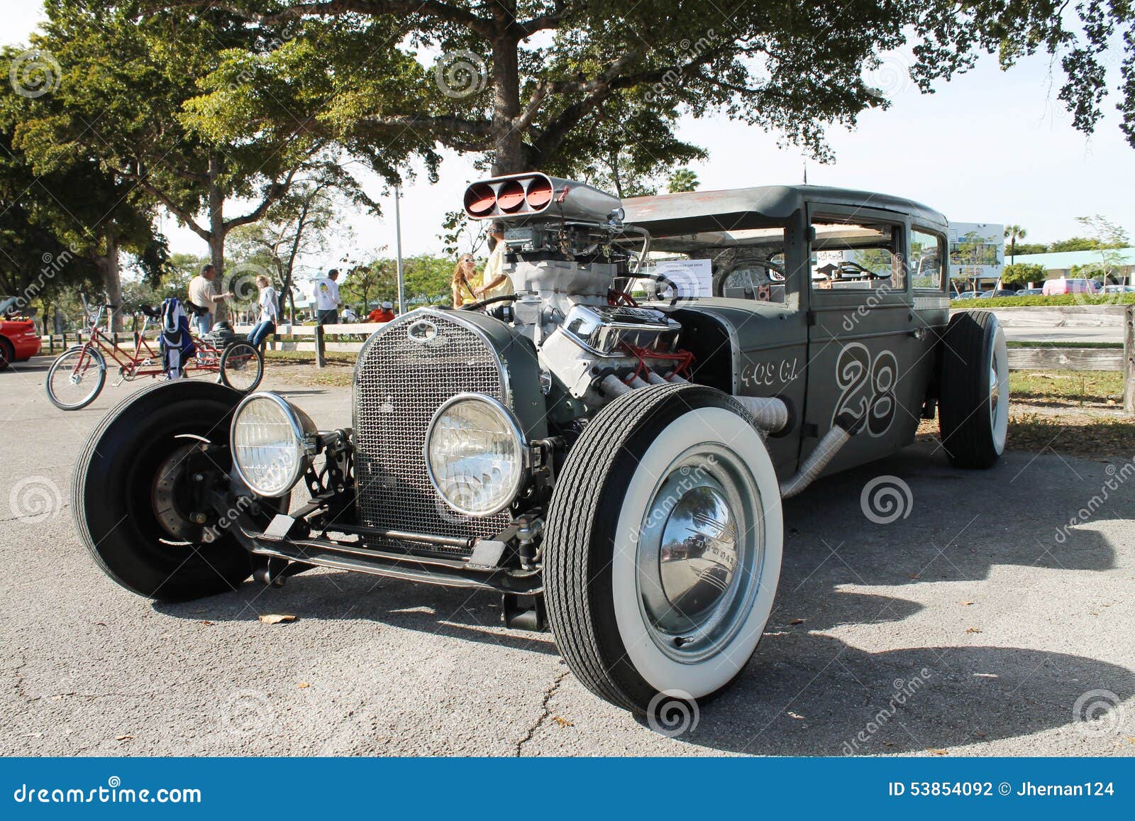 Viejo Rusty Rat Rod fotografía editorial. Imagen de parrilla - 53854092