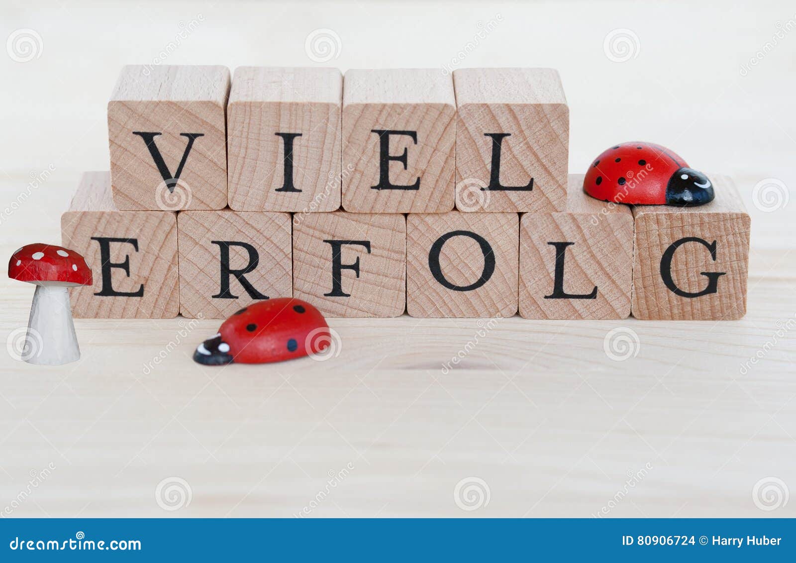 Viel Erfolg stockfoto. Bild von pilz, käfer, hölzern - 80906724