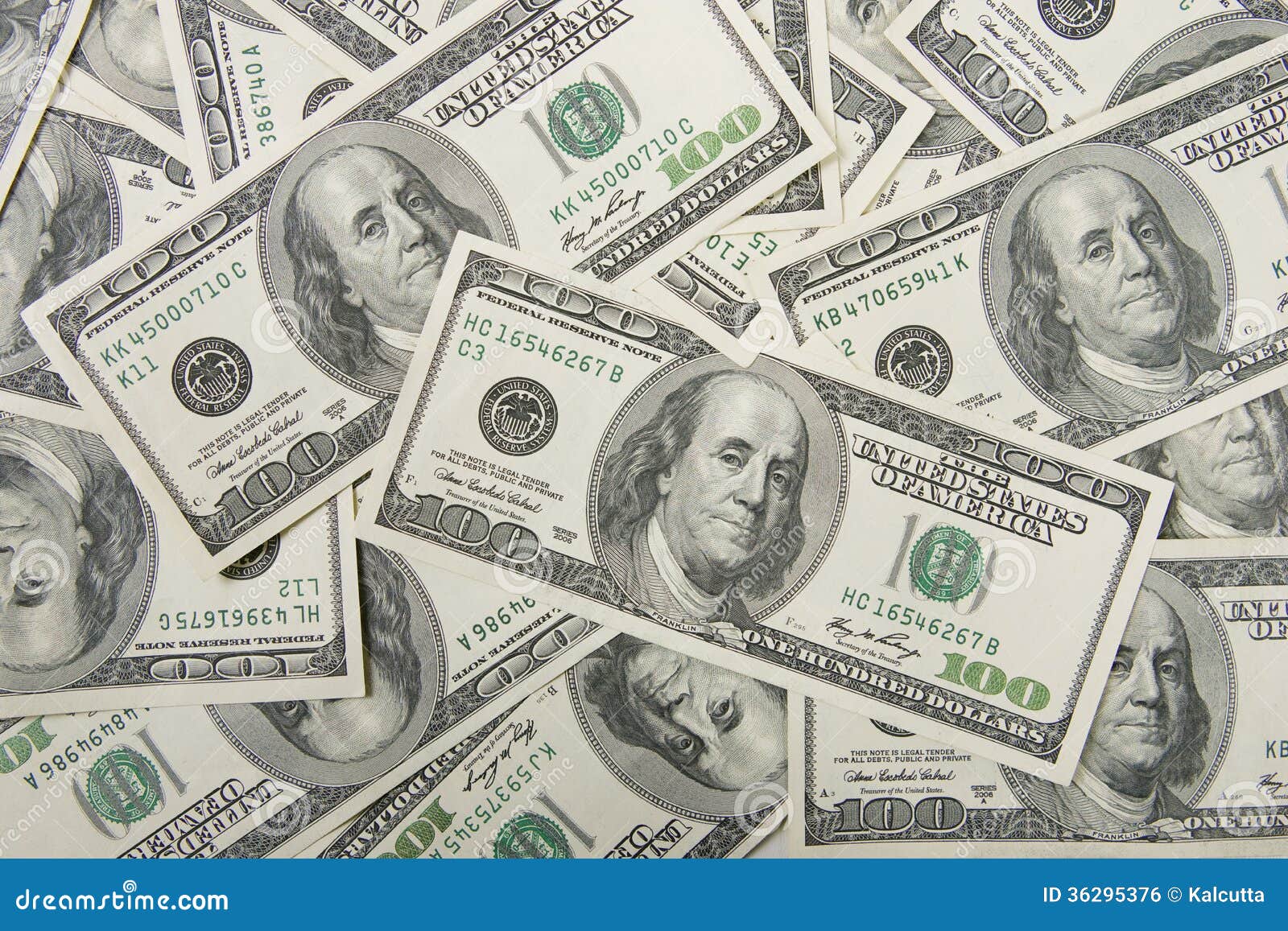 Viel Geld (US-Dollar) stockfoto. Bild von hunderte, papier - 36295376