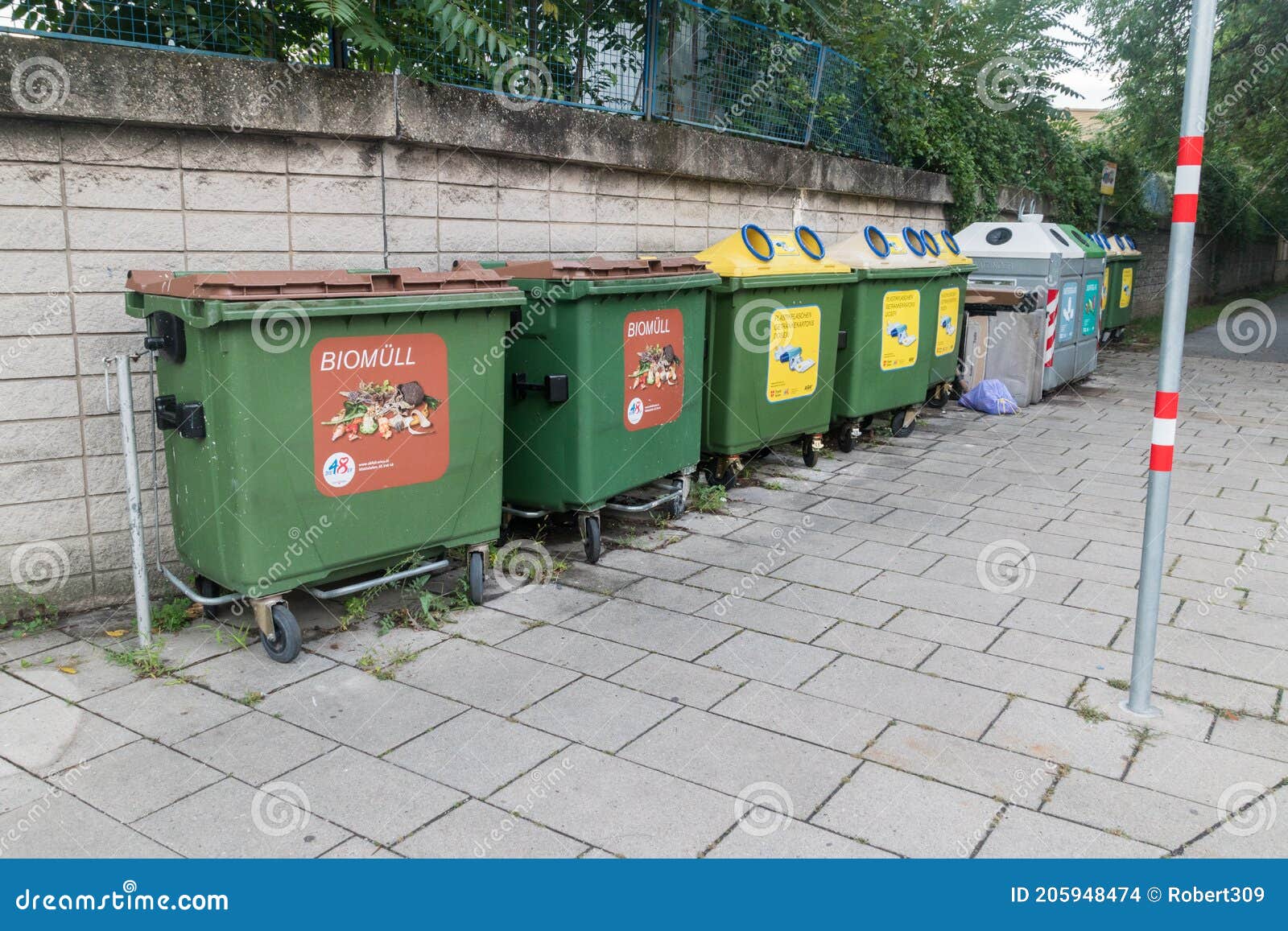 Garbage Cans Vienna Stock Photos - Free & Royalty-Free Stock Photos ...