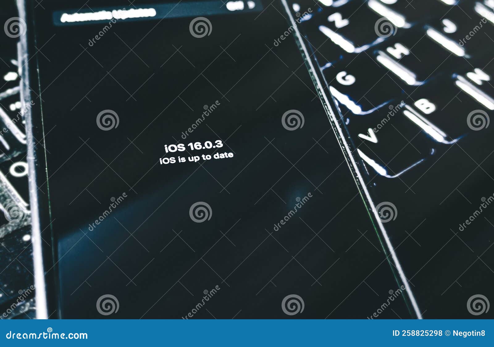 Vienna Austria October 12 2022:iPhone 13 with IOS 16 Update Screen ...