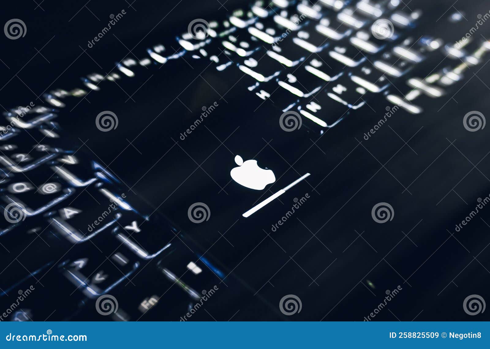 Vienna Austria October 12 2022:iPhone 13 with IOS 16 Update Screen ...