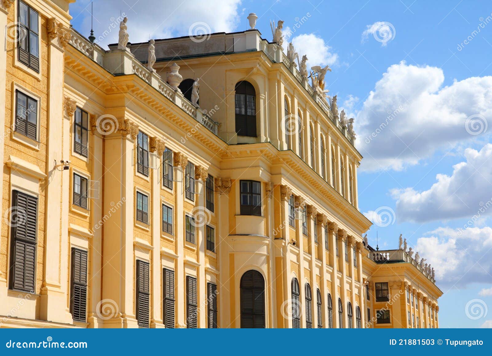 Vienna castle editorial stock photo. Image of palace - 21881503