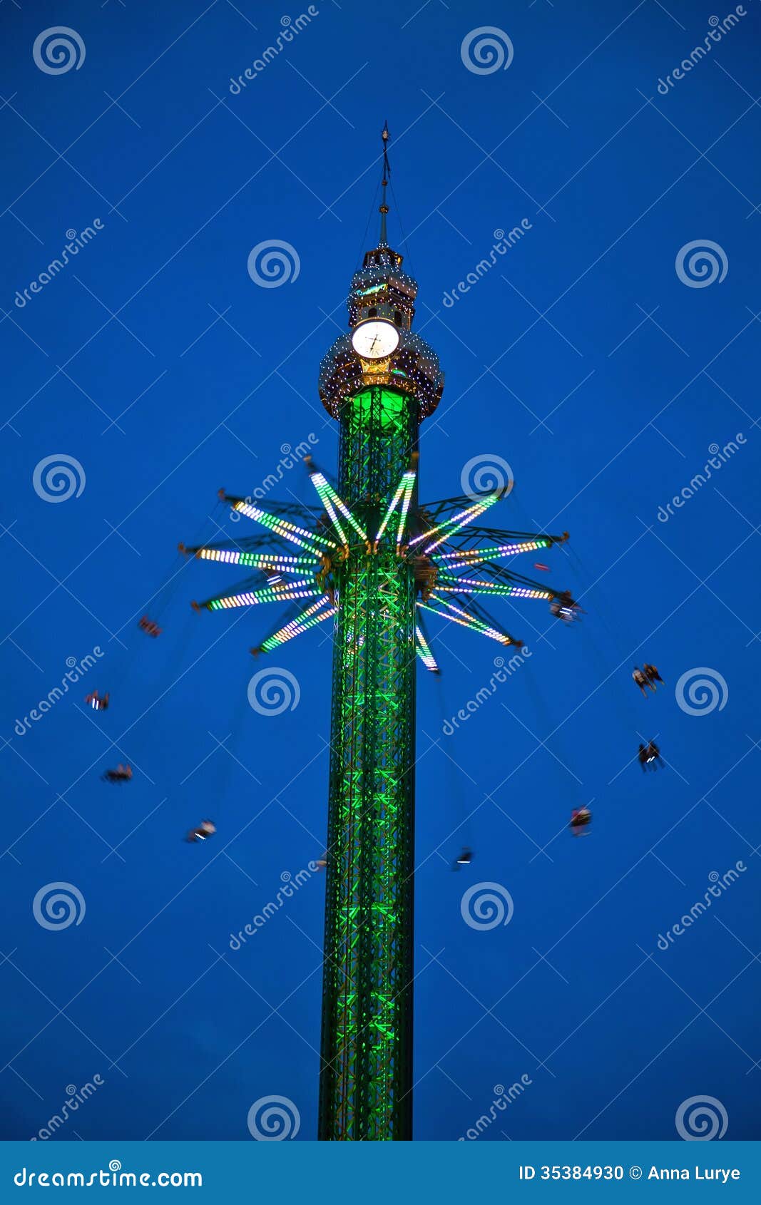 Vienna Chains Carousel at Night Stock Photo - Image of carousel ...