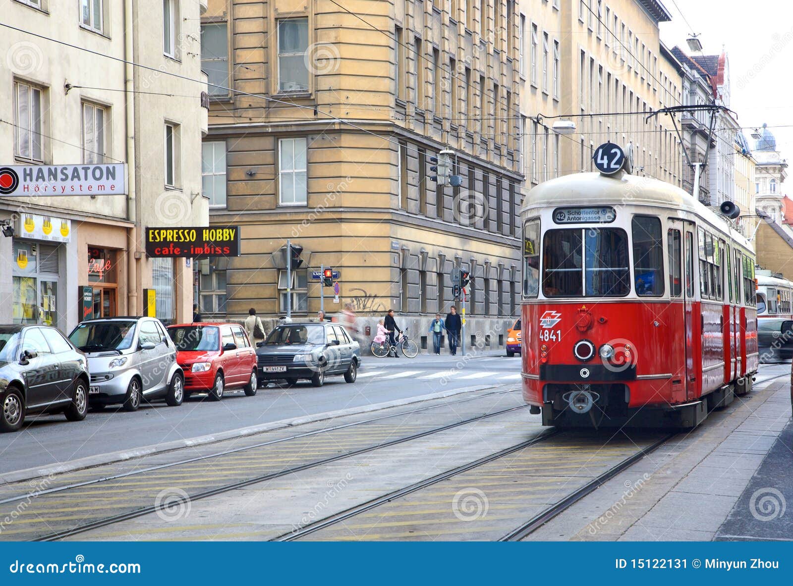 Vienna city tram editorial photo. Image of mass, tramway - 15122131