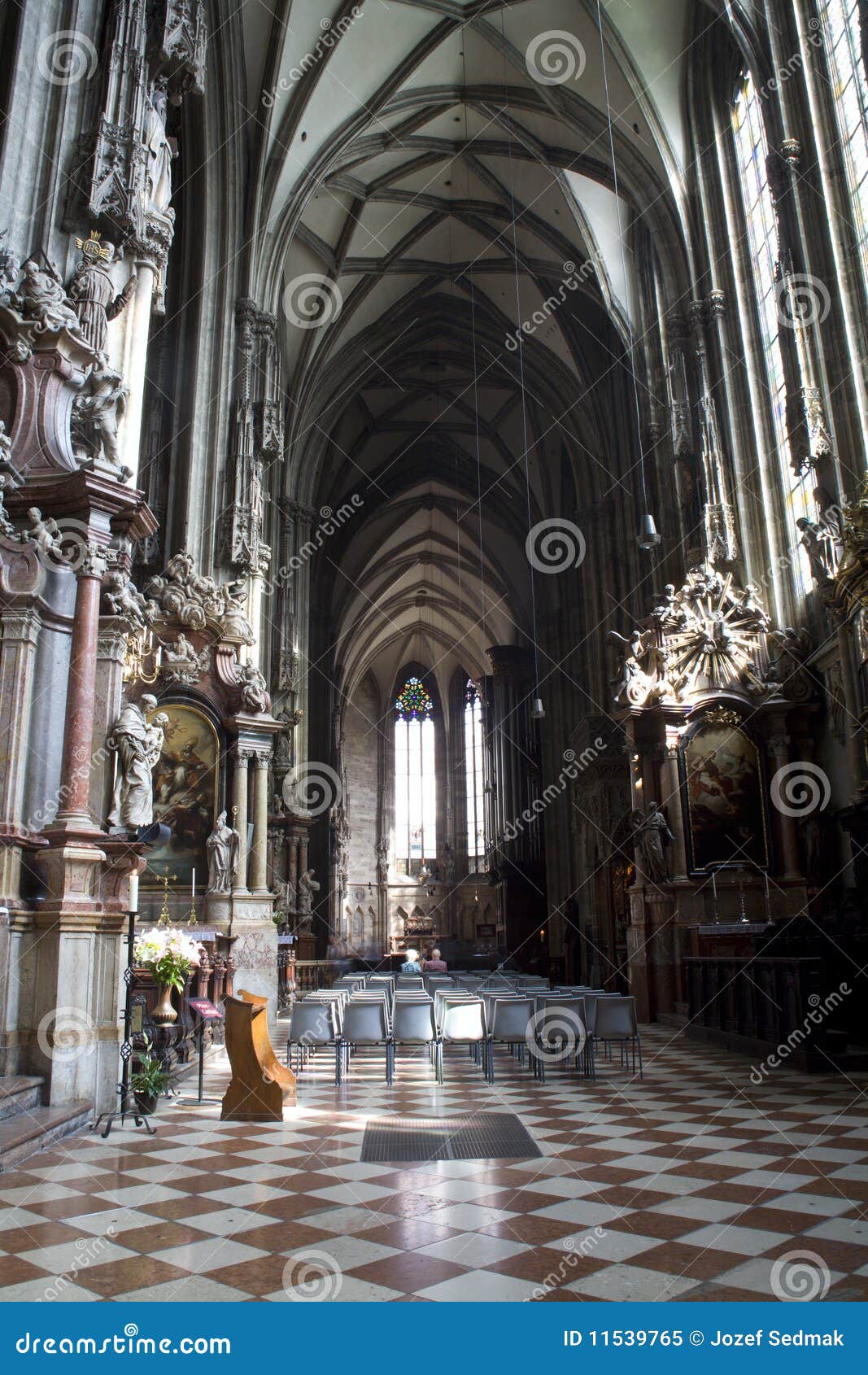 Vienna - Interior of Gothic Church Stock Image - Image of history ...