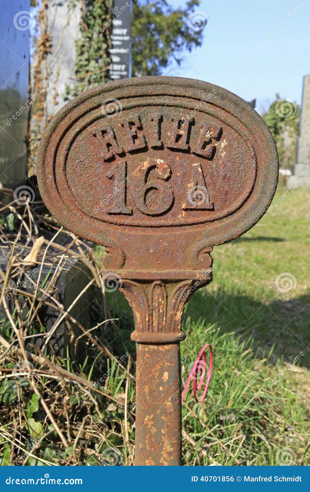 Vienna main-cemetery stock photo. Image of hold, object - 40701856