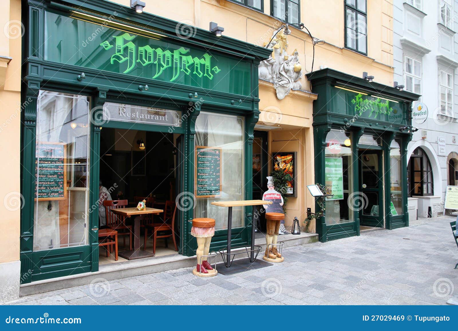 Vienna restaurant editorial stock image. Image of beer - 27029469