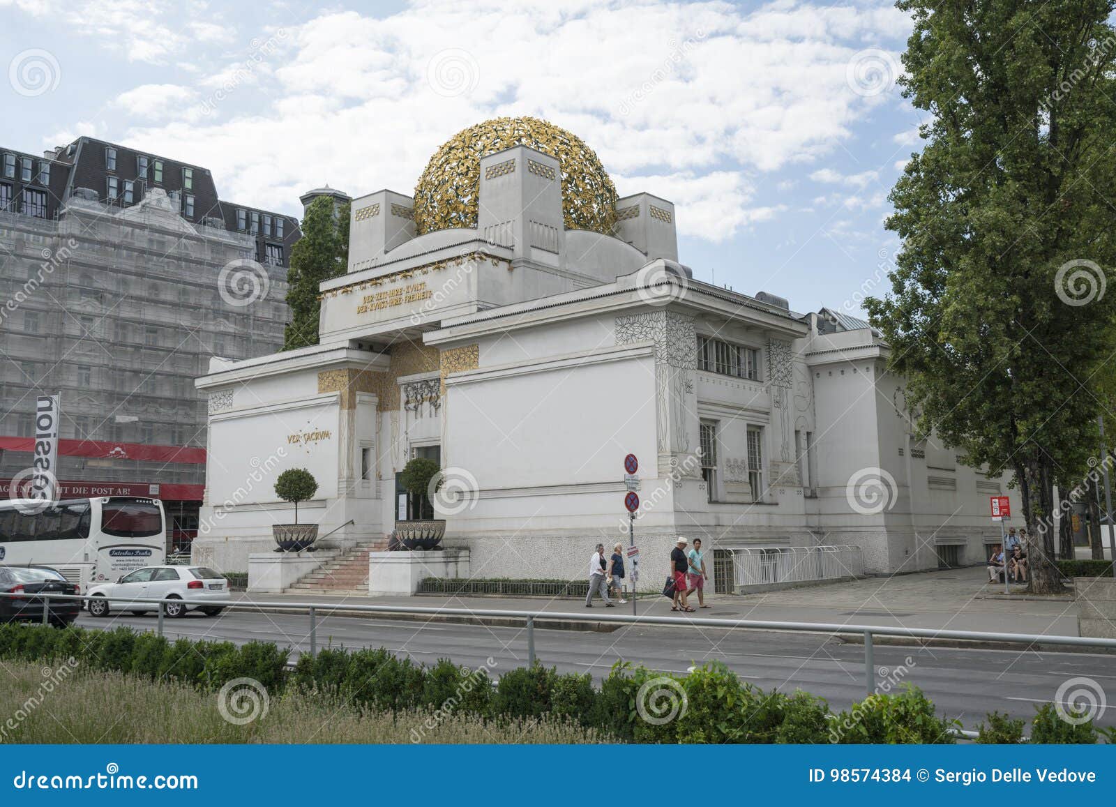 Vienna secession building editorial stock image. Image of house - 98574384