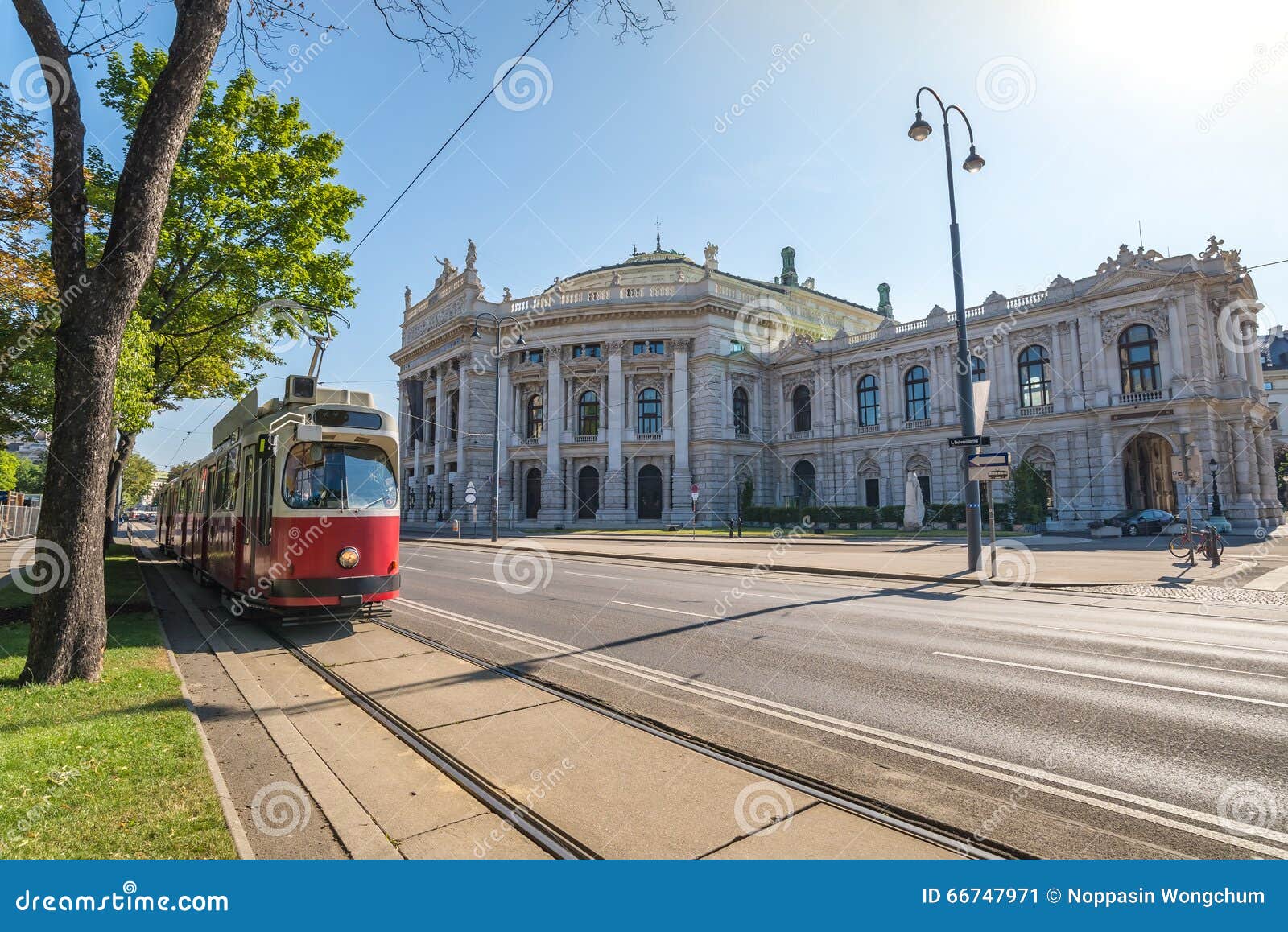 Vienna tram stock image. Image of transportation, architecture - 66747971