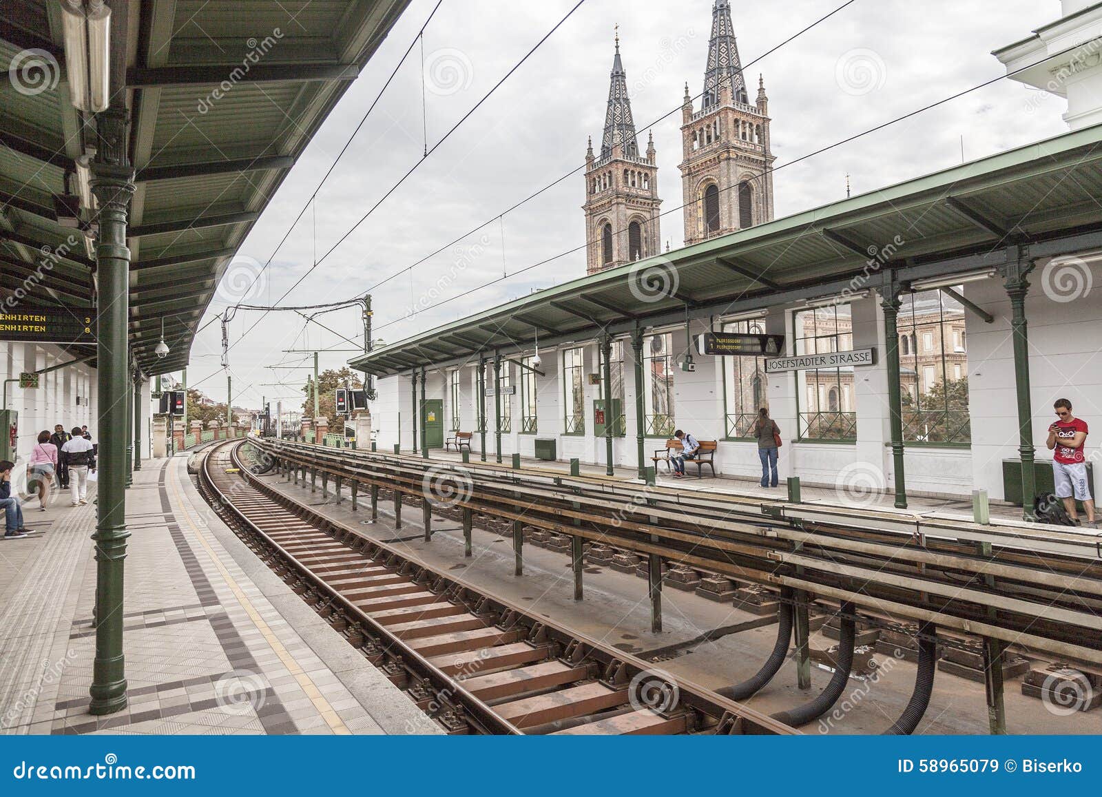 Vienna U-Bahn editorial stock image. Image of undergound - 58965079