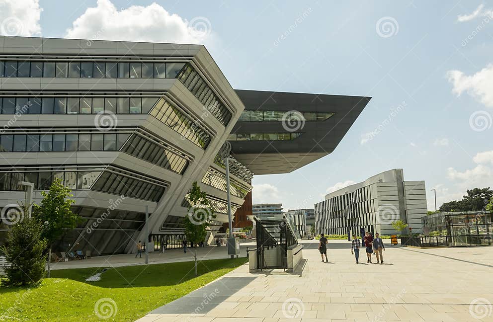 Vienna University campus editorial photography. Image of intellectual ...