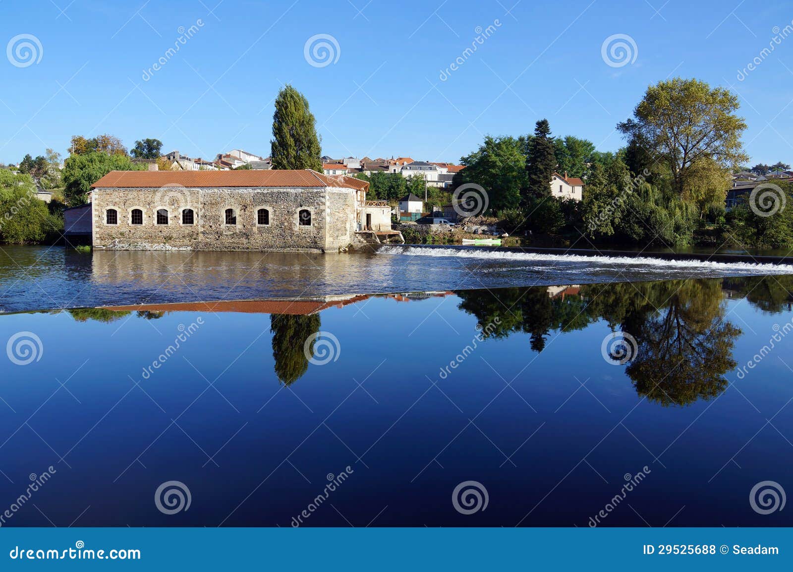 Vienne river in Limousin stock photo. Image of limousin - 29525688