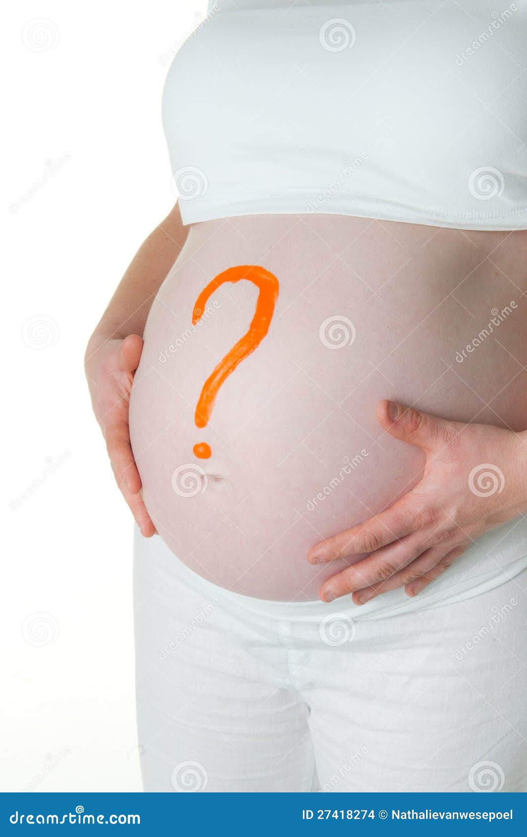 Vientre Del Embarazo Con Un Signo De Interrogación Pintado Foto De