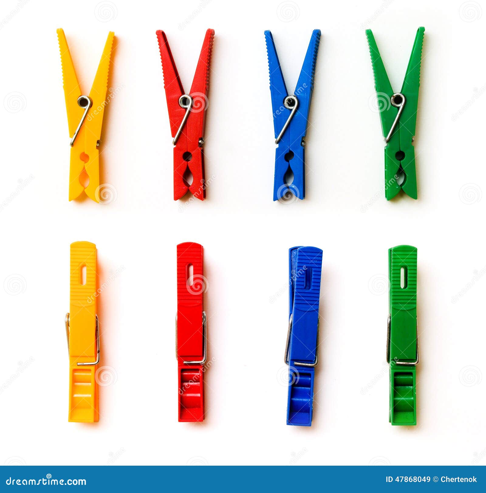 Vier farbige Klammern stockbild. Bild von getrennt, gewöhnlich - 47868049