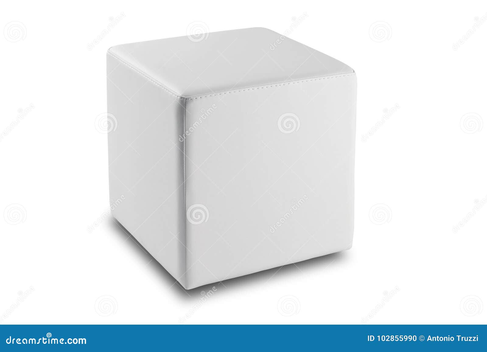 Vierkante poef in wit leer stock foto. Image of comfortabel - 102855990